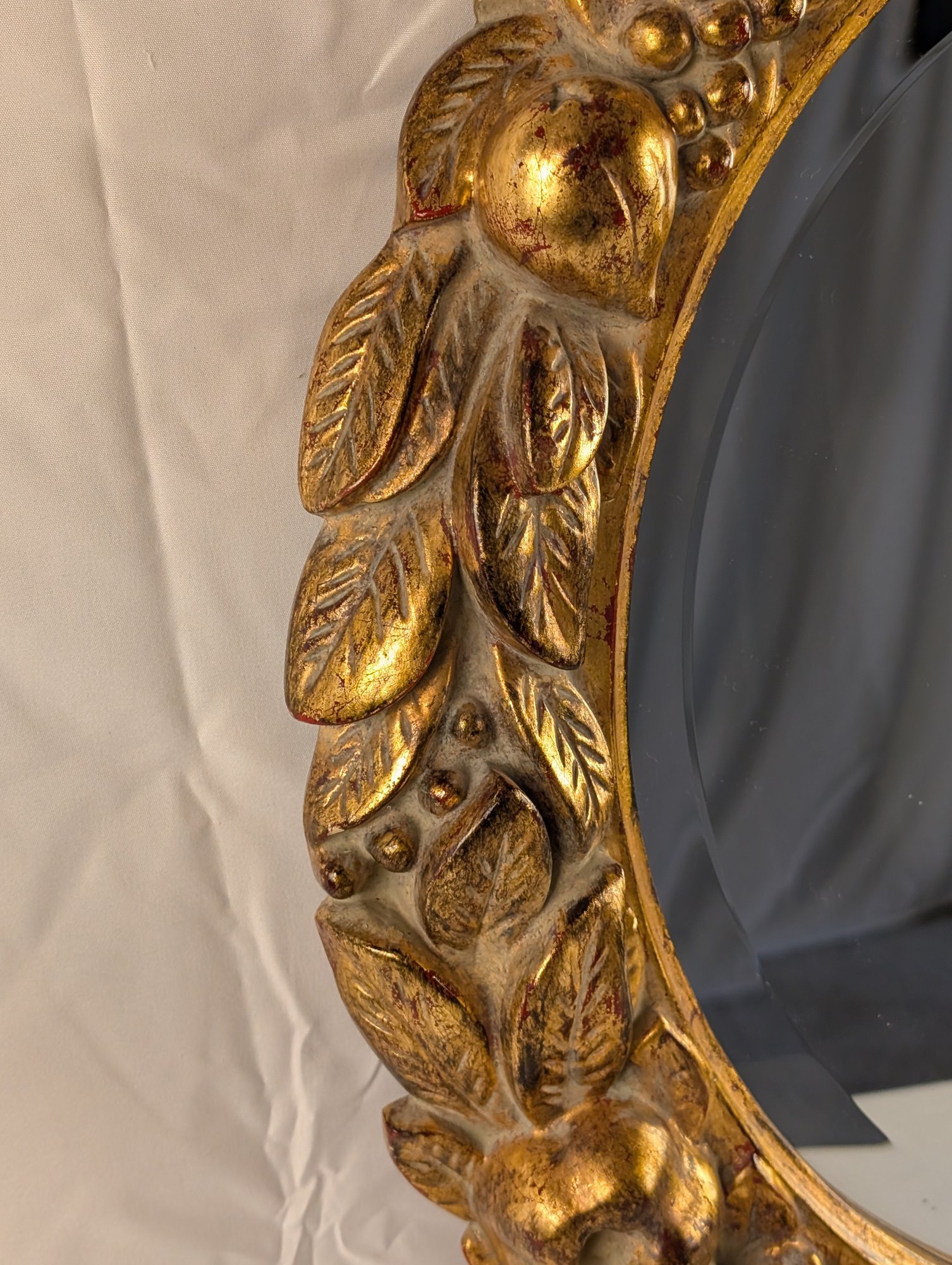 Ornate Round Mirror #2653 | Auctionninja.com