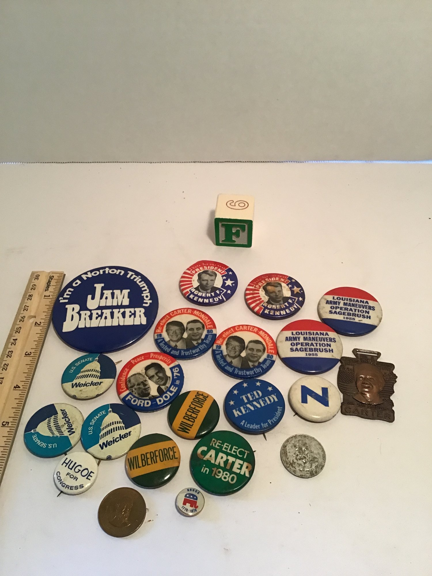 Vintage SMALLS LOT F, Political Pinbacks, Nixon, Etc. #1599 ...