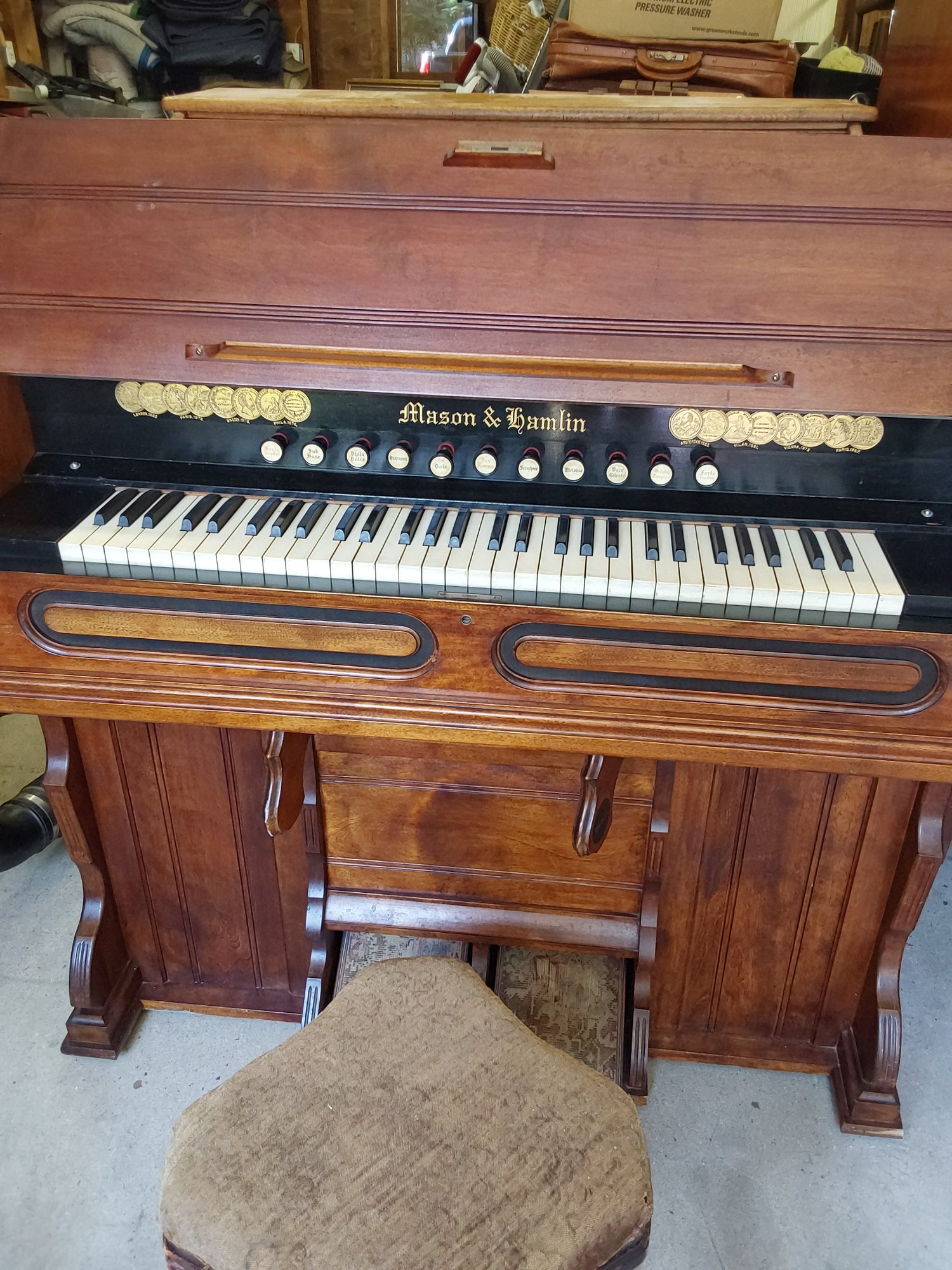 Antique Mason & Hamlin Pump Organ #7351 | Auctionninja.com