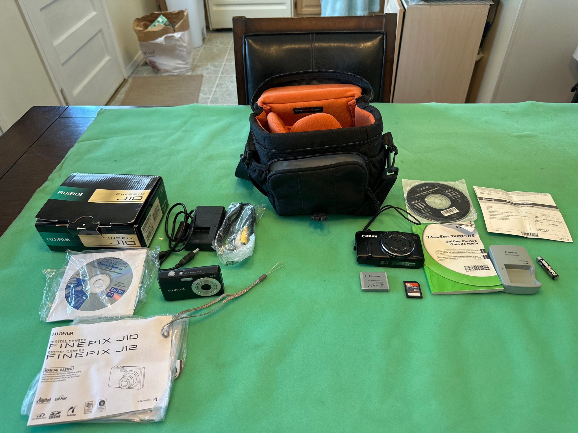 Fujifilm Finepix J10 8.2 Mega Pixcels And A Canon Powershot SX 280 HS ...