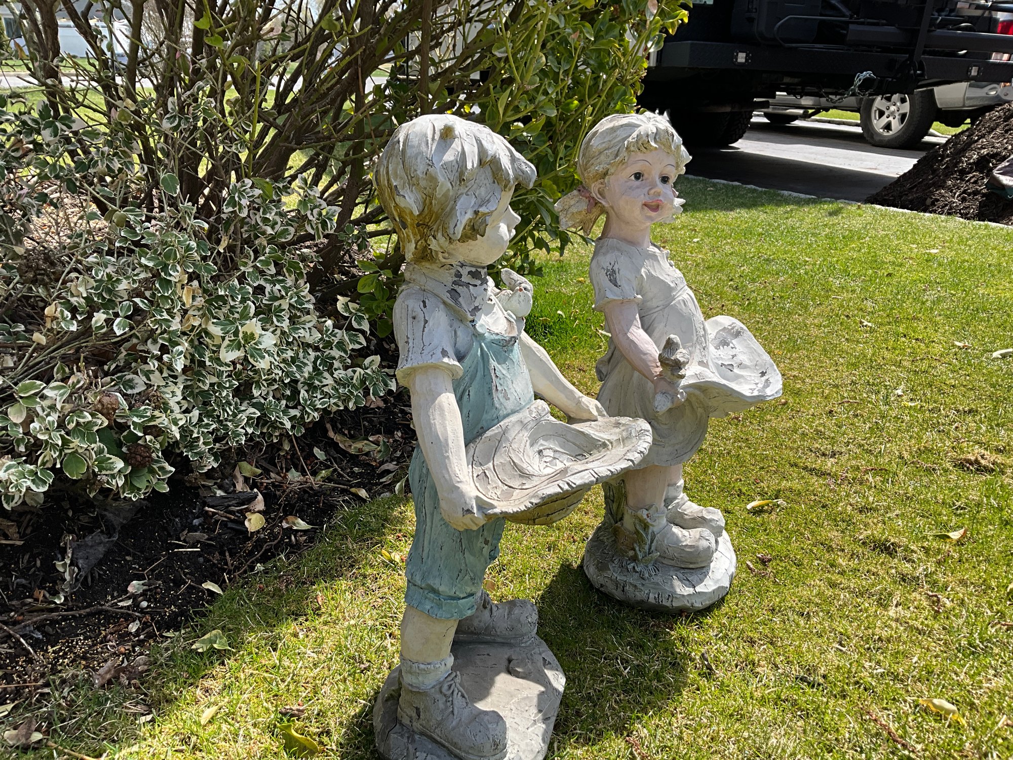 Cute Set Of Resin Garden Statues Figurines #34761 | Auctionninja.com