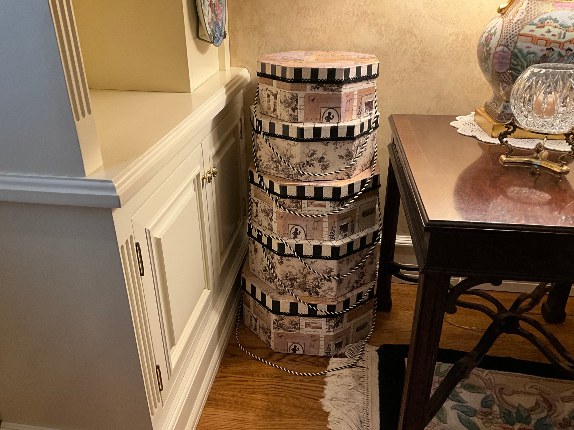 Set Of 5 Kimberly Poloson Hexagonal Storage Hat Box Nesting Boxes ...