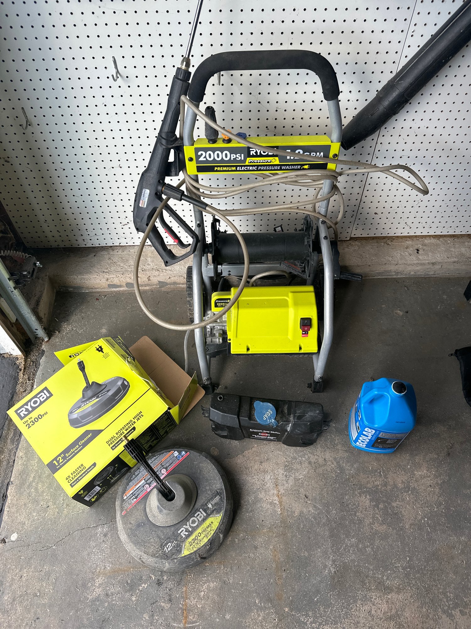 Ryobi Premium Pressure Plus 2,000-PSI 1.2 GPM Electric Pressure Washe ...