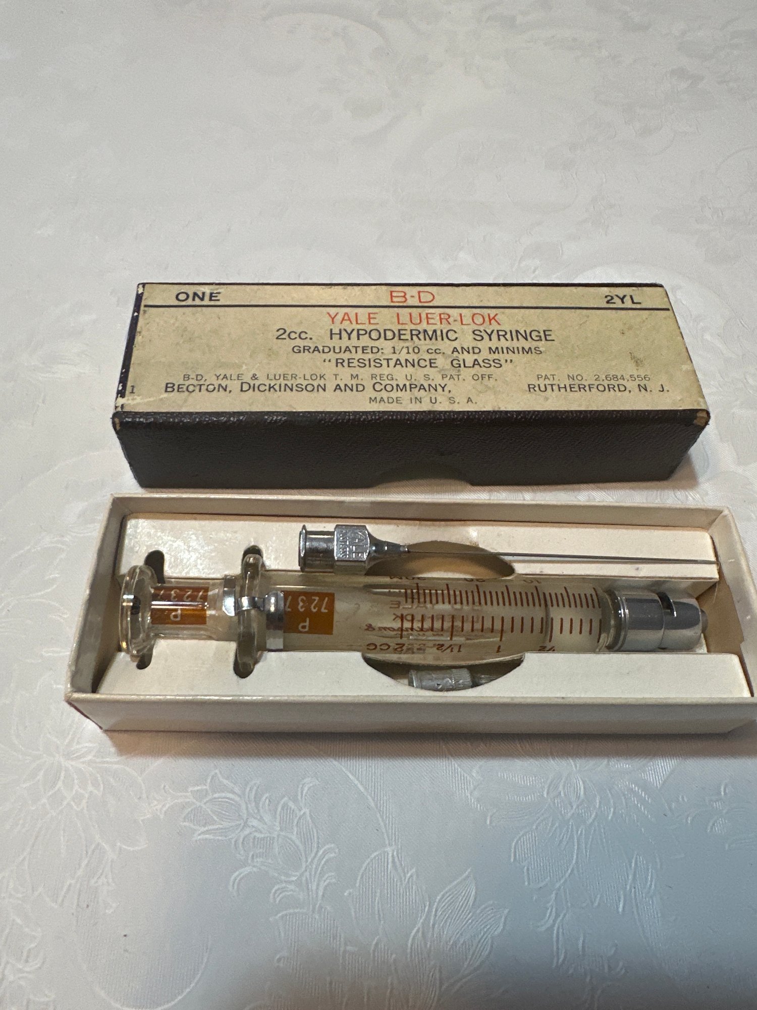 Vintage Old School B-D Yale Luer-Lok 2cc Hypodermic Syringe Great To Add To Any Collection If ...