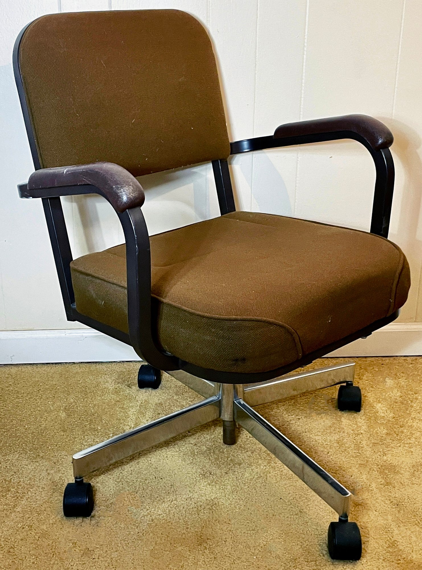 Vintage Mid Century Cramer Inc. Office Chair #29920 | Auctionninja.com