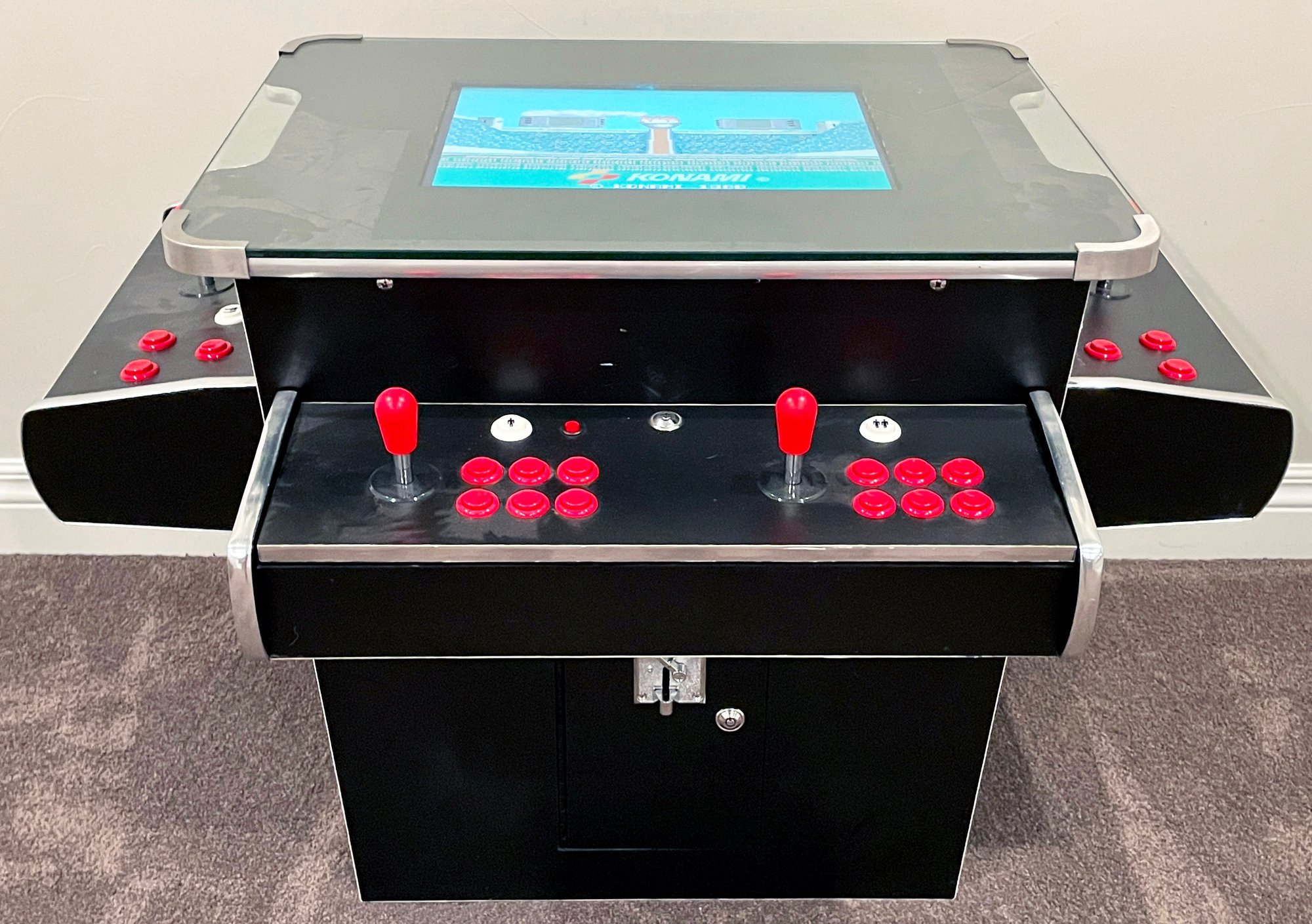 Konami Arcade Style Video Game Machine #30031 | Auctionninja.com