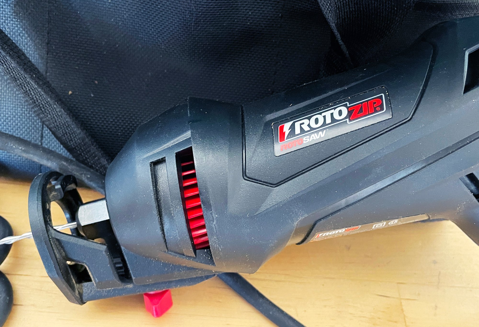 RotoZip Roto Saw & Carrying Case #30099 | Auctionninja.com