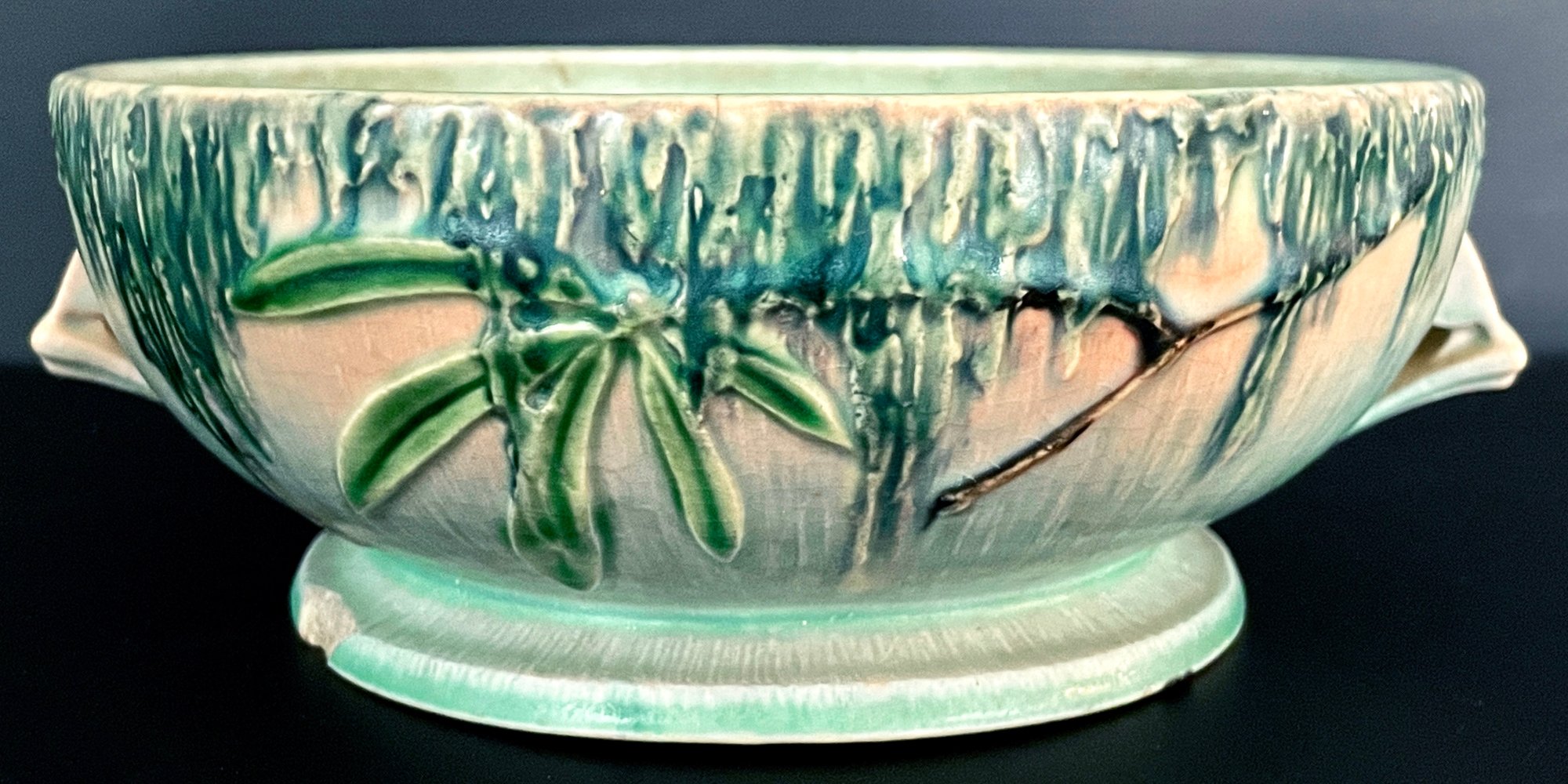 Roseville Swamp Bowl #32251 | Auctionninja.com
