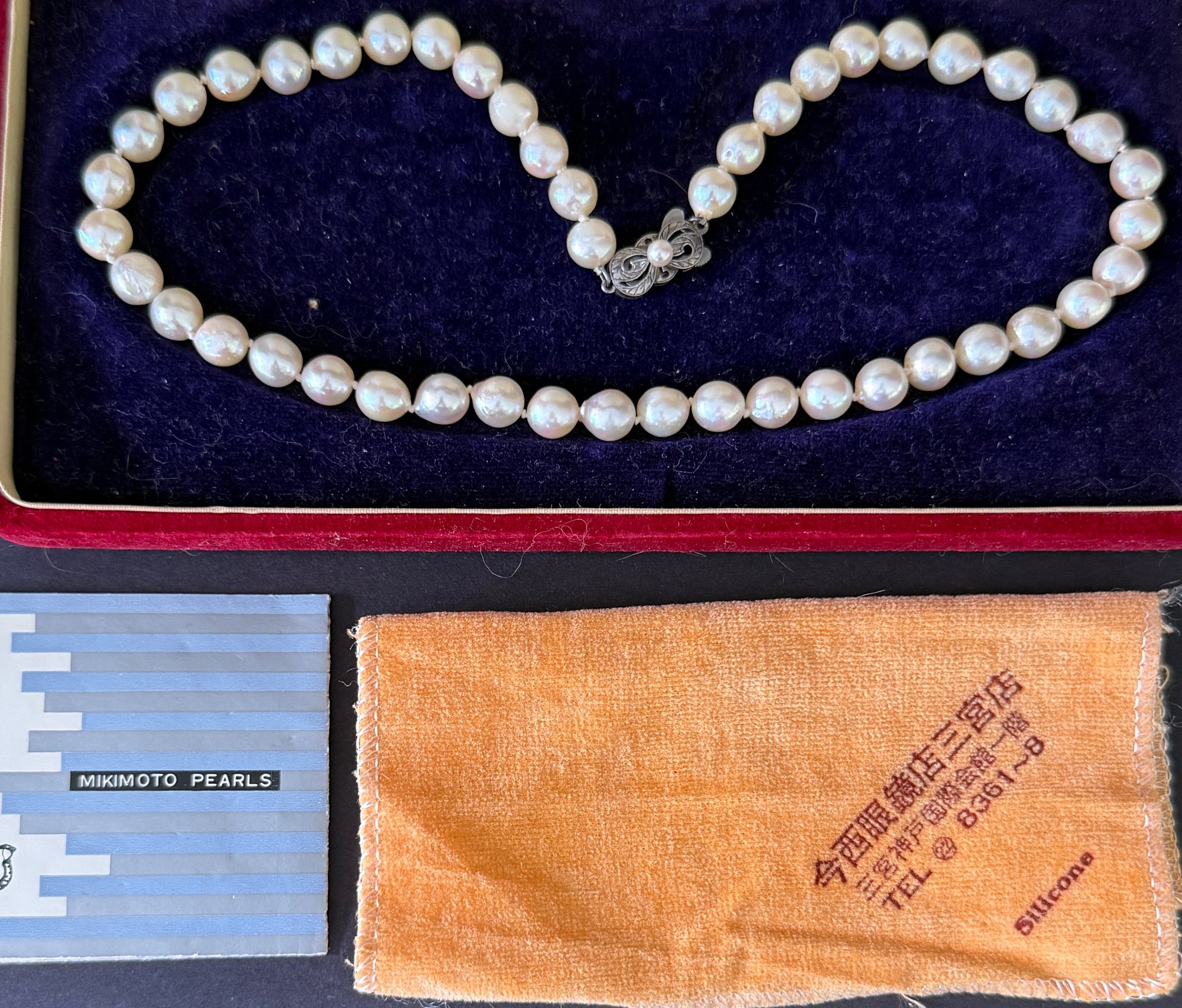 Stunning Vintage Mikimoto Pearls In Original Box #36690 | Auctionninja.com