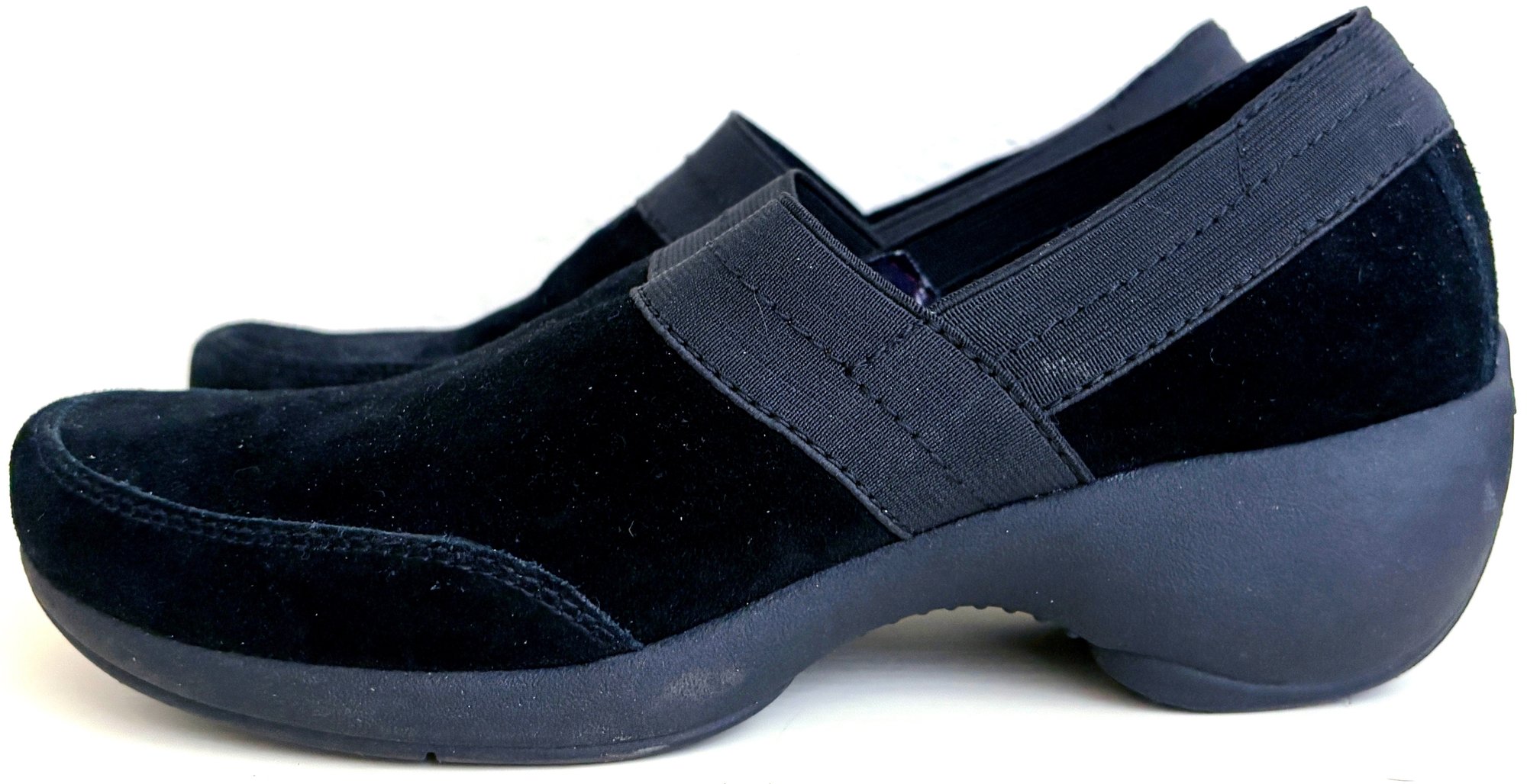 Two Pairs Of Womens Shoes: Clarks And Van Klein Sport #33539 ...