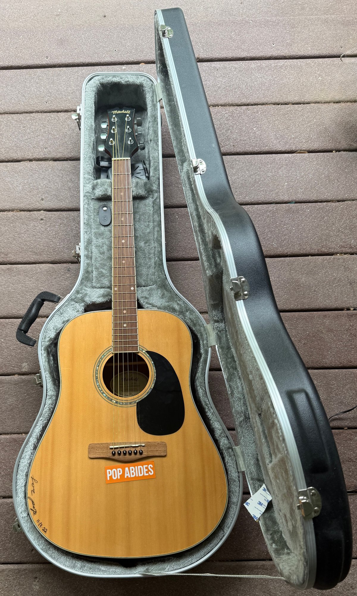 Mitchell D120 Guitar & Road Runner Hard Case #35924 | Auctionninja.com