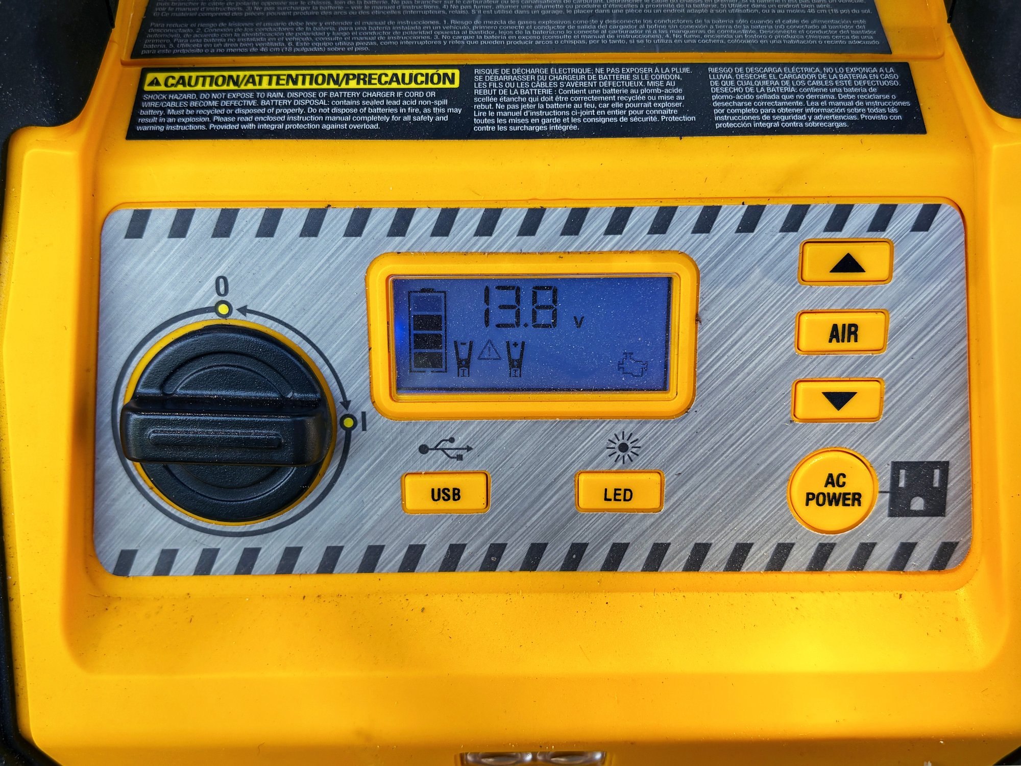 CAT Portable Power Station With Tire And Electrical Capacity #33576 ...