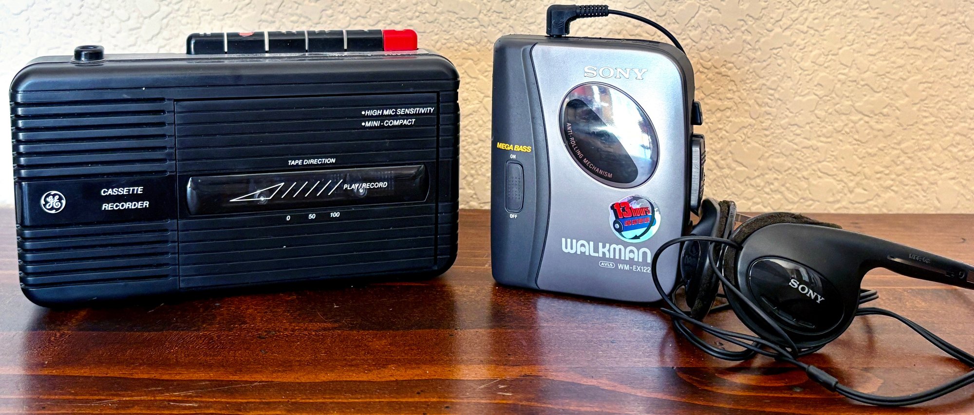 Vintage GE Cassette Recorder And Sony Walkman #35354 | Auctionninja.com
