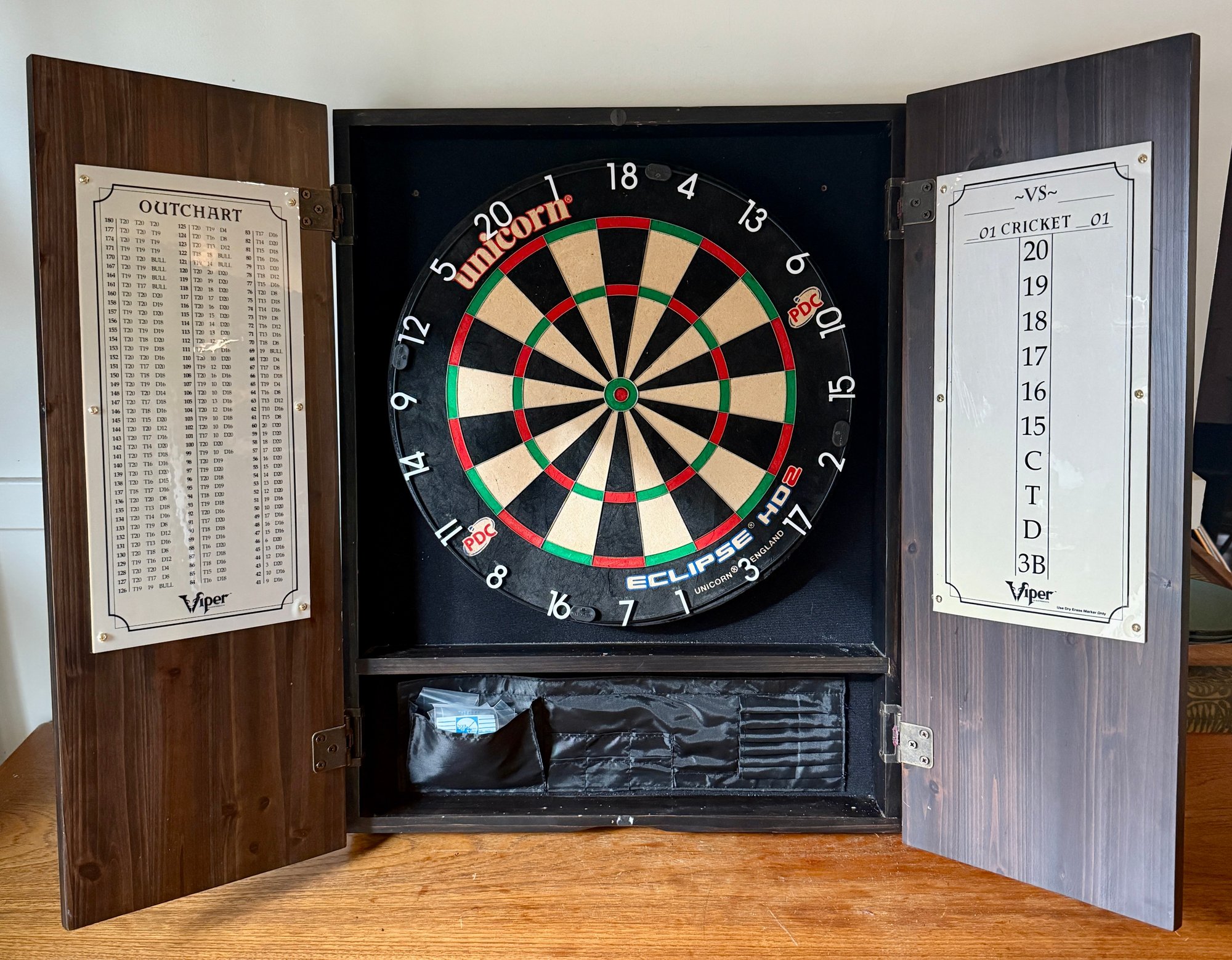 Unicorn Eclipse HD2 Dart Board In Wood Wall Case With Dry Erase Score ...
