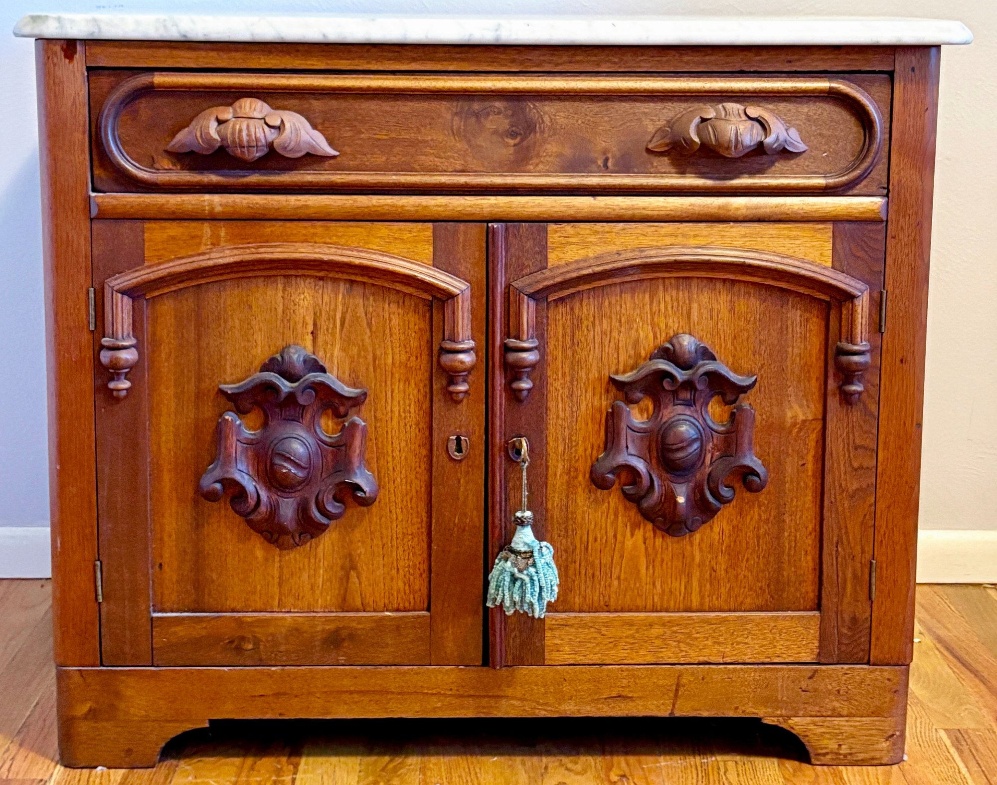 Antique Victorian East Lake Walnut Wash Stand With Marble Top And Felt ...