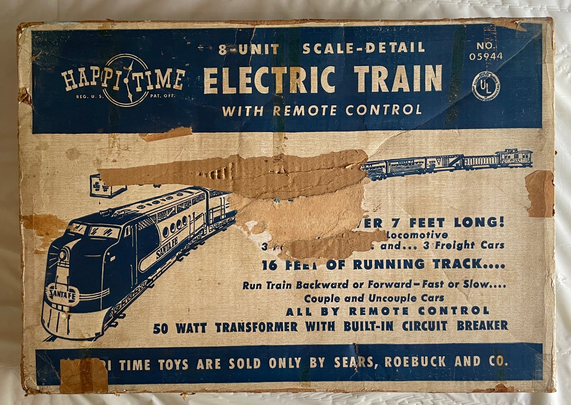 2 SANTA FE LOCOMOTIVES IN HAPPI TIME BOX WITH TRAINS CARS ETC. PLEASE ...