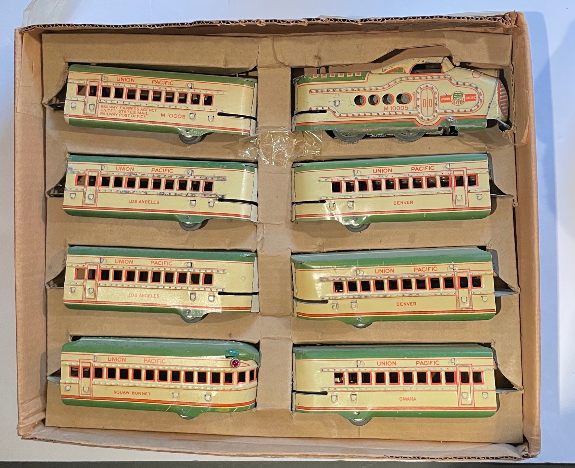 Marx M-10005 Postwar Union Pacific Streamline Tin Train Set - 8 Pieces ...