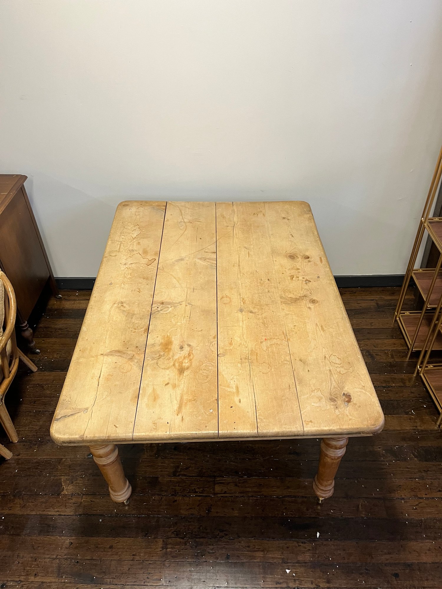 Rustic Farm Style Dining Table #17427 | Auctionninja.com