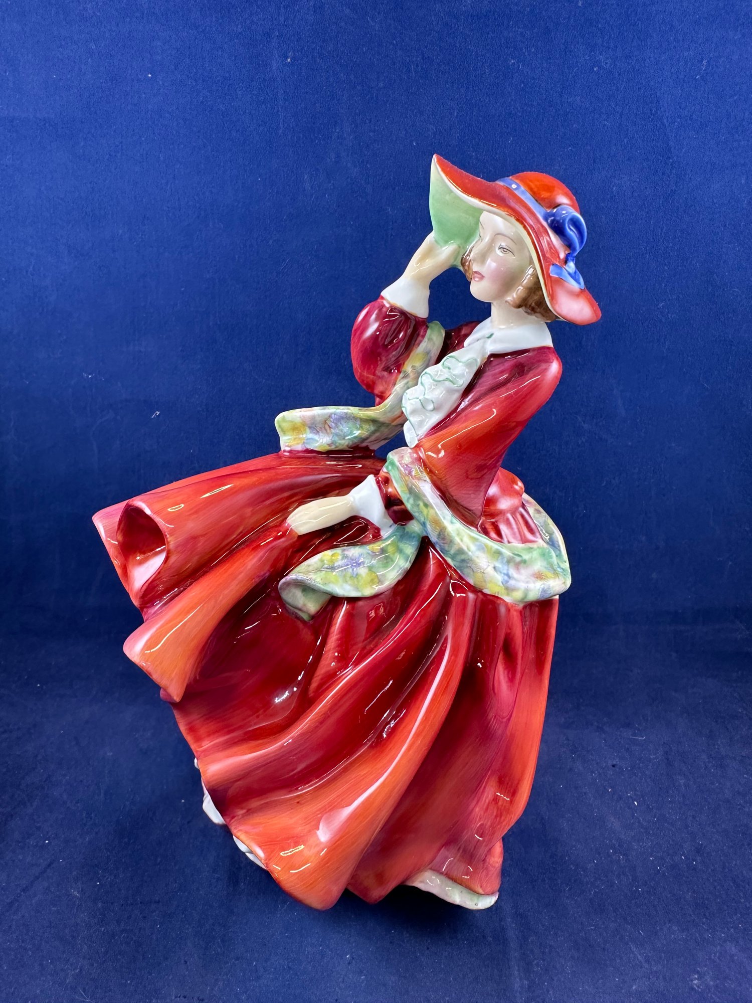 Royal Doulton Top Of The Hill #13888 | Auctionninja.com