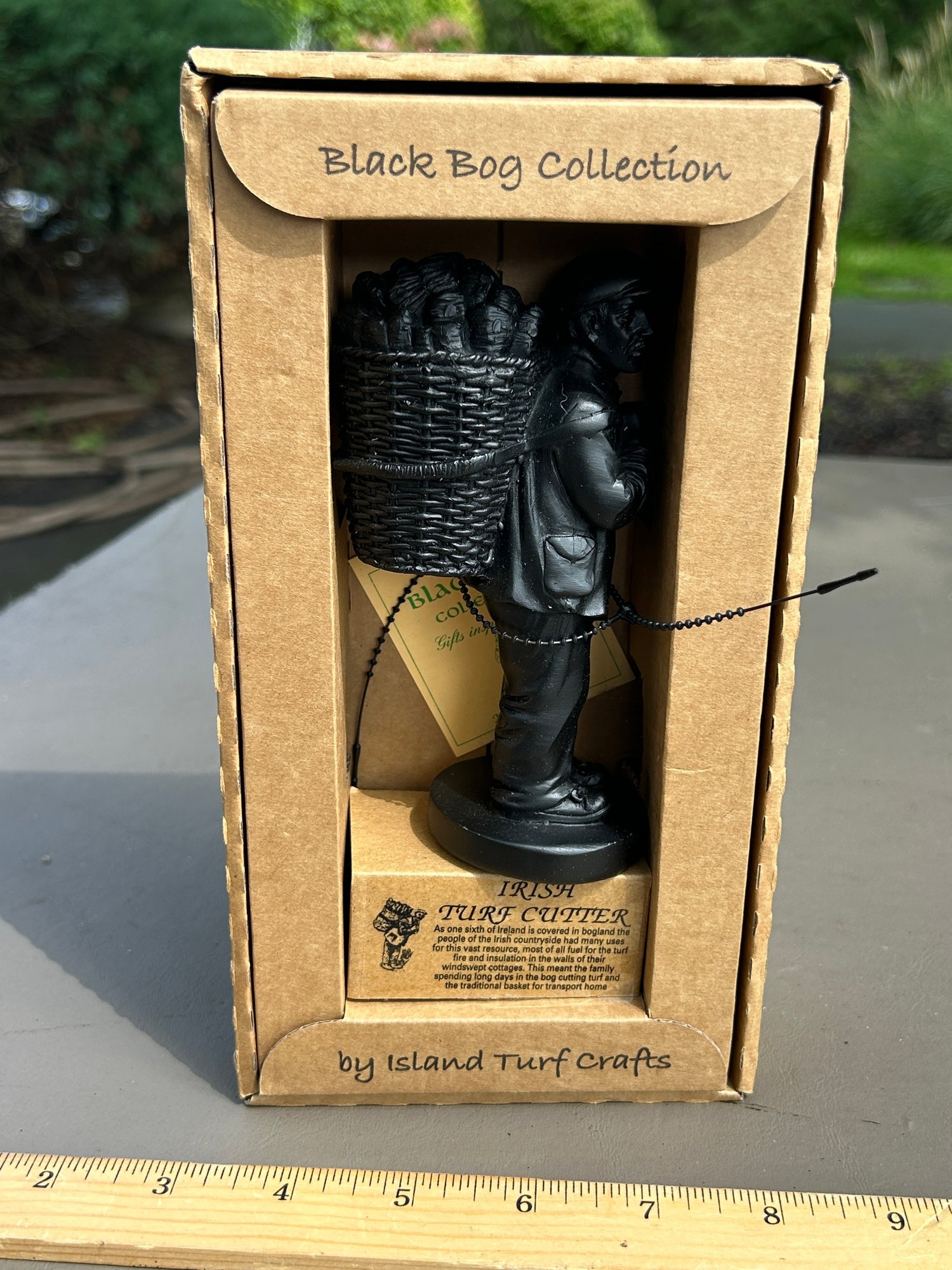 "Irish Turf Cutter" Figurine From The "Black Bog Collection" By Island ...