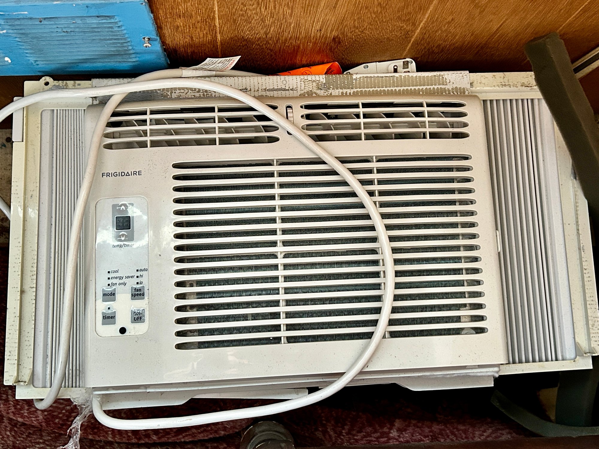 Frigidaire Window A/C Air Conditioner Unit #3370 | Auctionninja.com