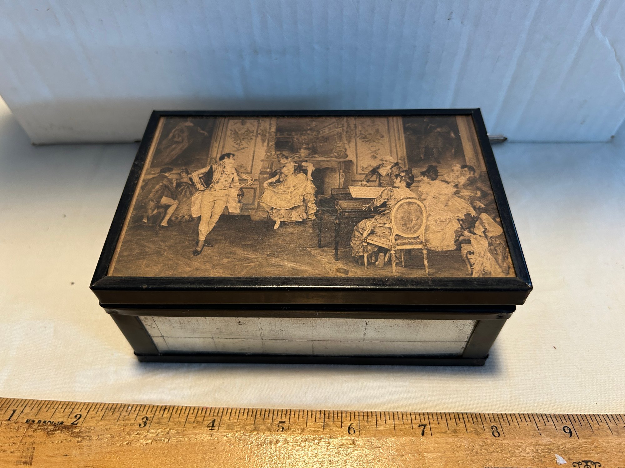 Vintage Art Deco Repurposed Cigar Jewelry Box #8651 | Auctionninja.com