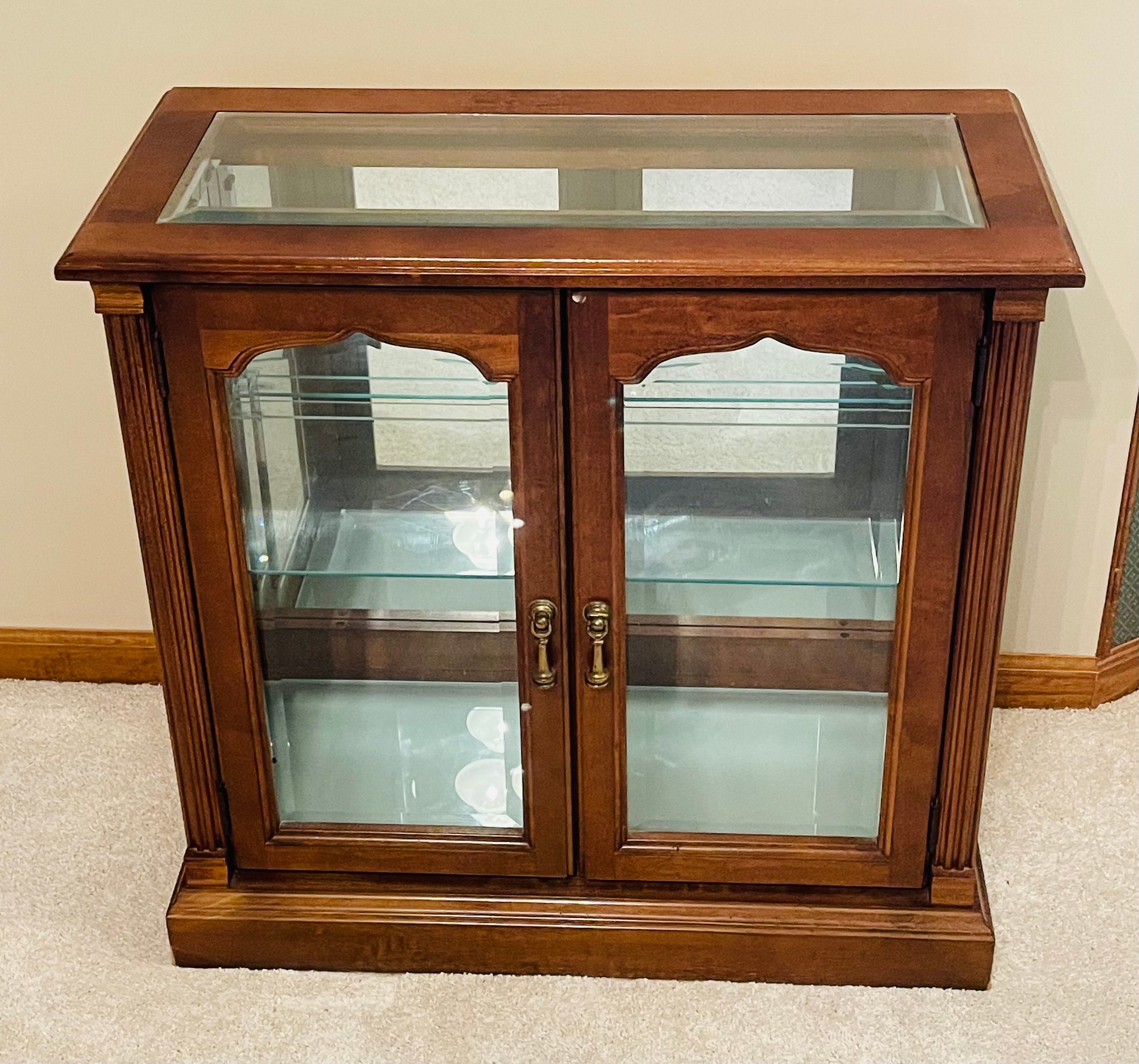 Pulaski Furniture Bottom Lighted Curio Display Case Double Door #1854 ...