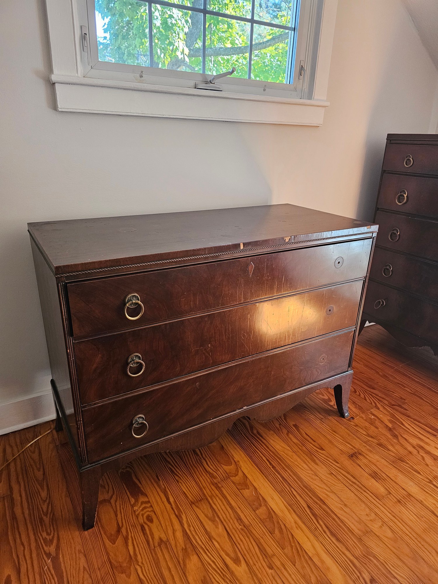 Wood Dresser #7931 | Auctionninja.com