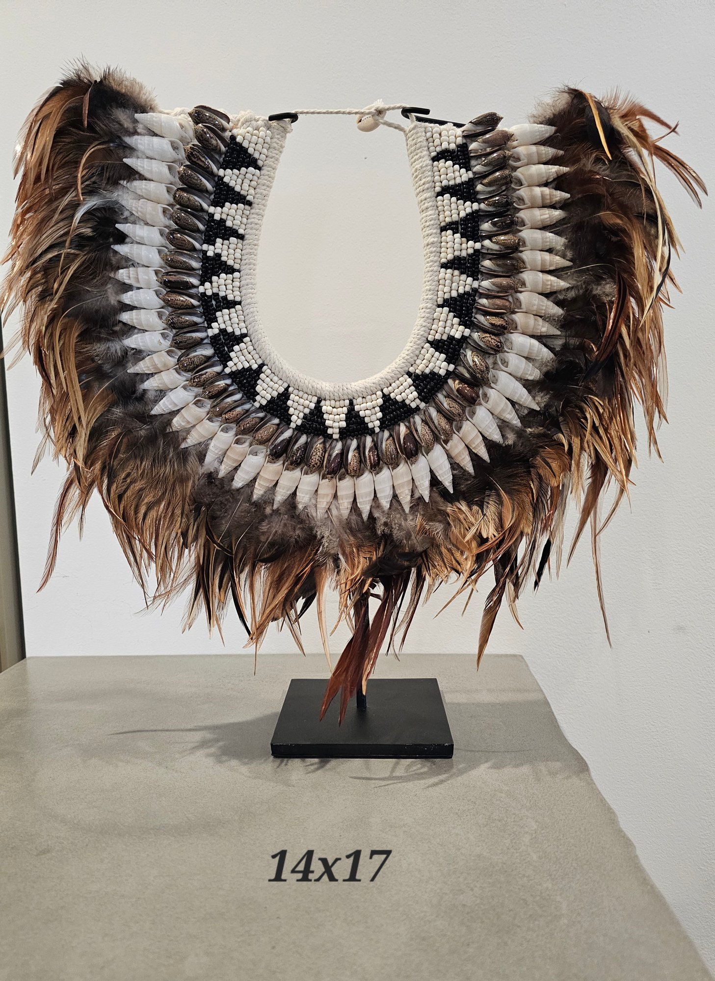 Decorative Woven Feather Art Display Piece #8349 | Auctionninja.com