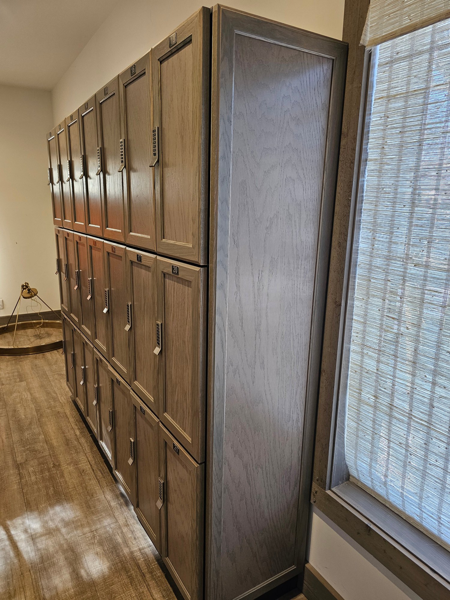 Bank Of Lockers #8372 | Auctionninja.com