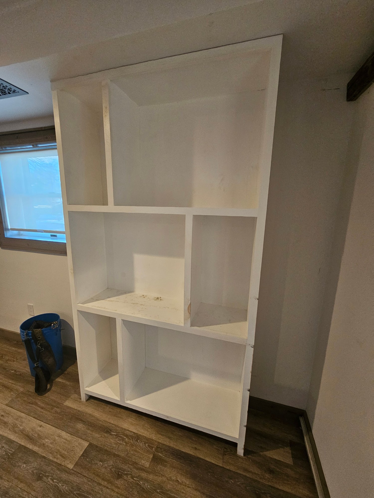 Wood Display/Bookcase #8376 | Auctionninja.com