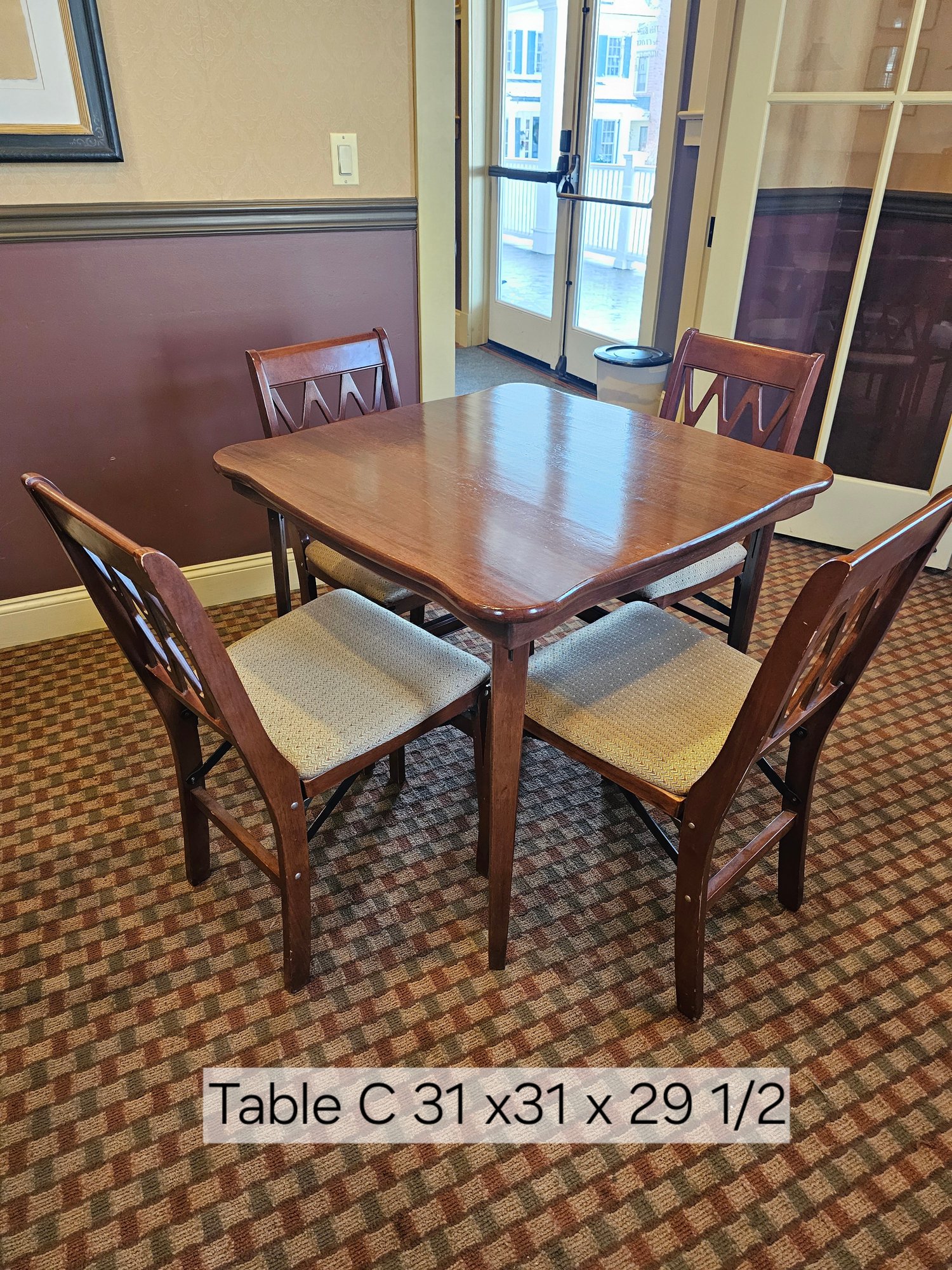 Folding Card Table And Folding Chairs (C). #8394 | Auctionninja.com
