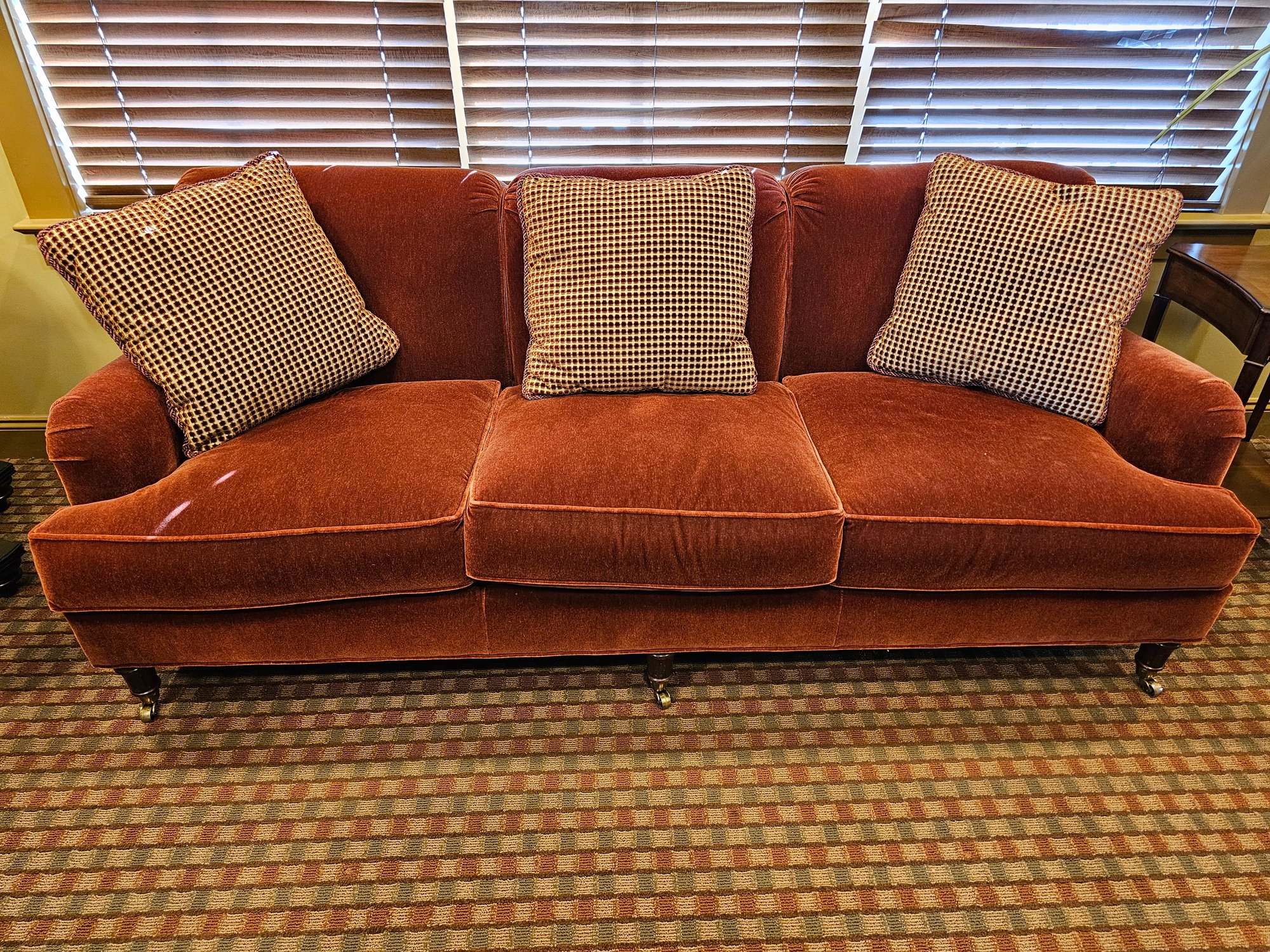 Beautiful Pearson Red Sofa #8433 | Auctionninja.com