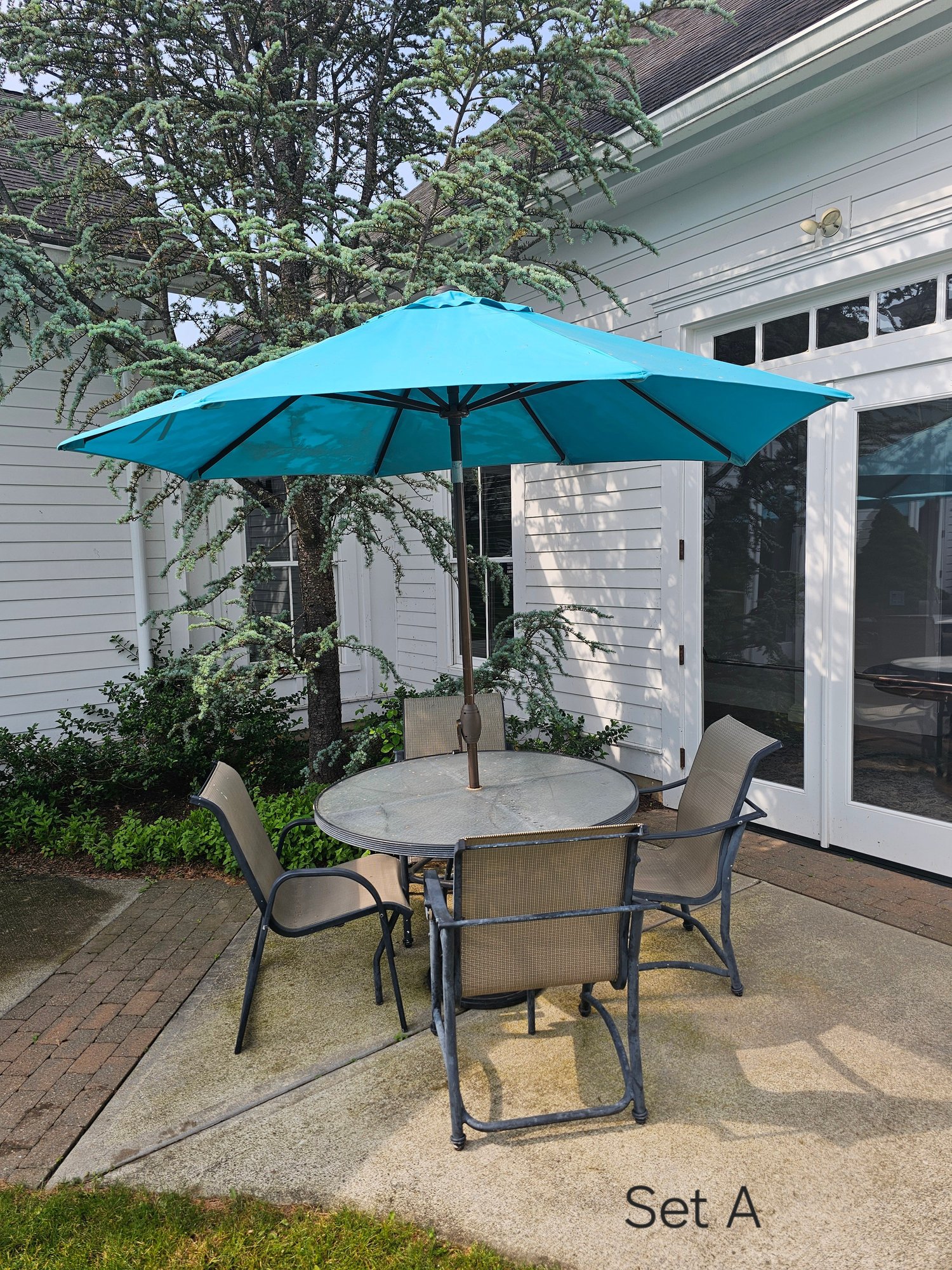 Patio Set A #9788 | Auctionninja.com