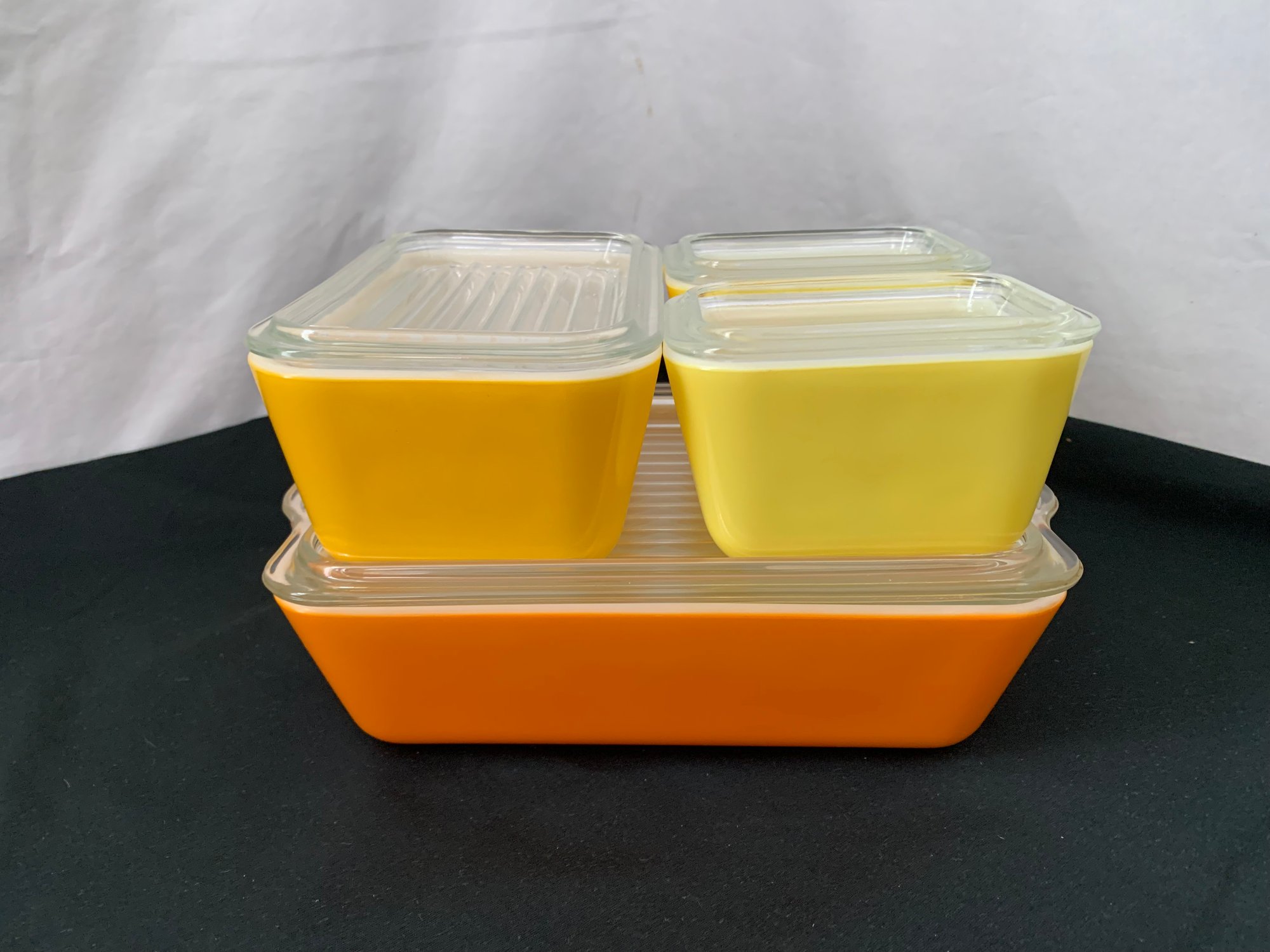 Pyrex Daisy Sunflower Refrigerator Set W/lids 8 Pieces #3780 ...