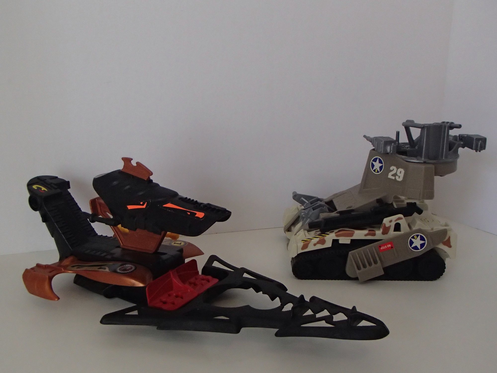 Aliens Hovertread And Predator Blade Fighter Toys By Kenner (incomplete ...
