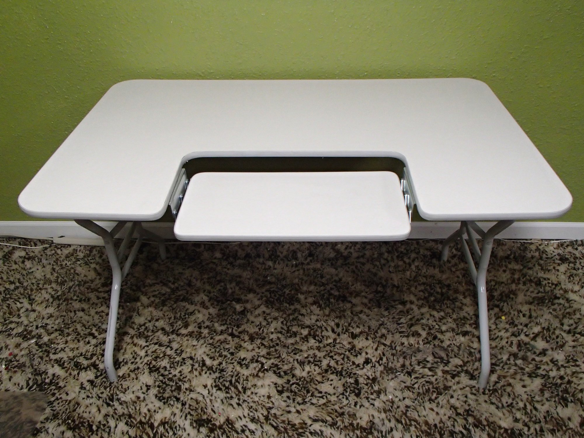 Folding Formica Desk #6363 | Auctionninja.com