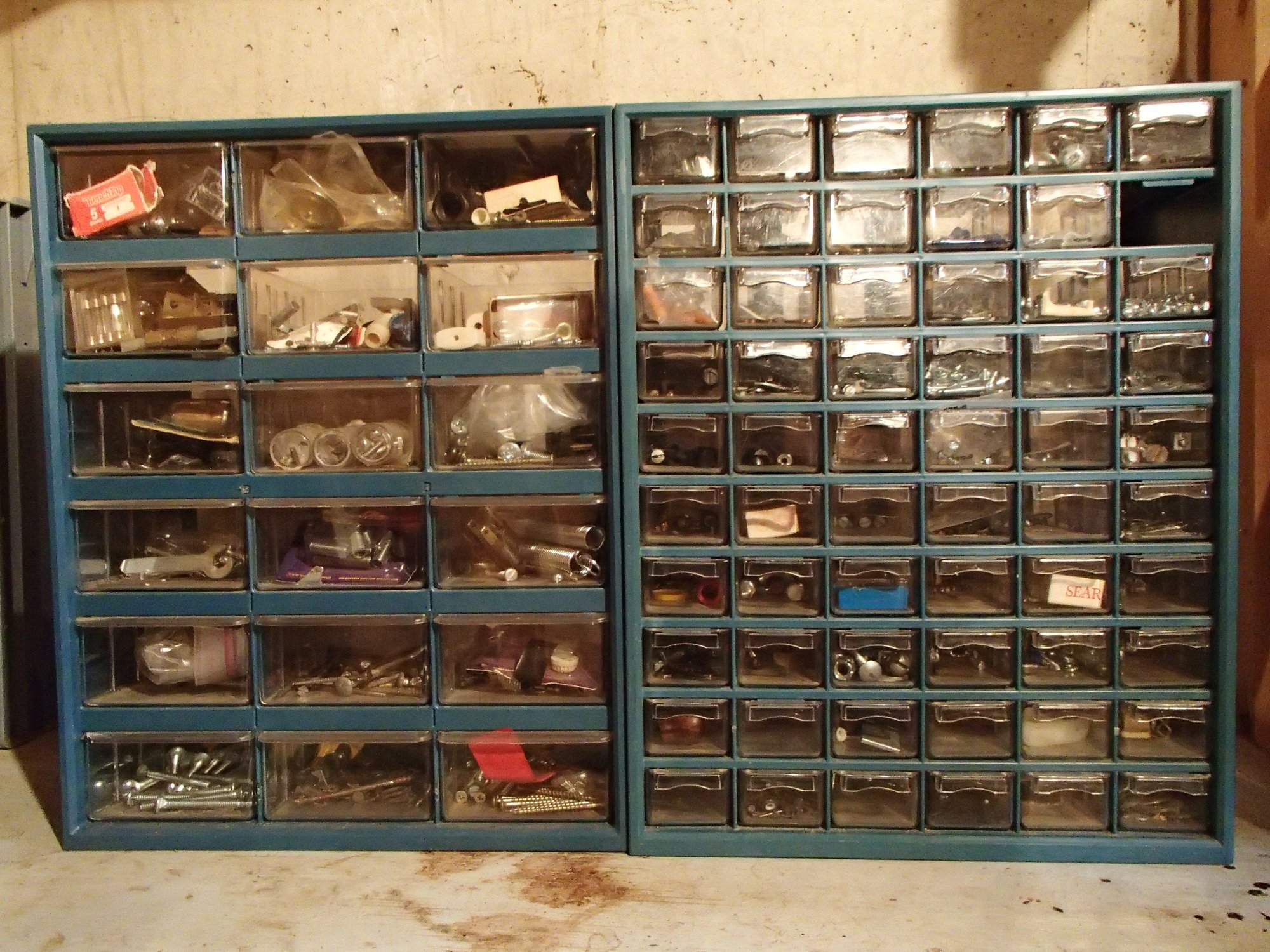 Nut And Bolt Storage #3305 | Auctionninja.com