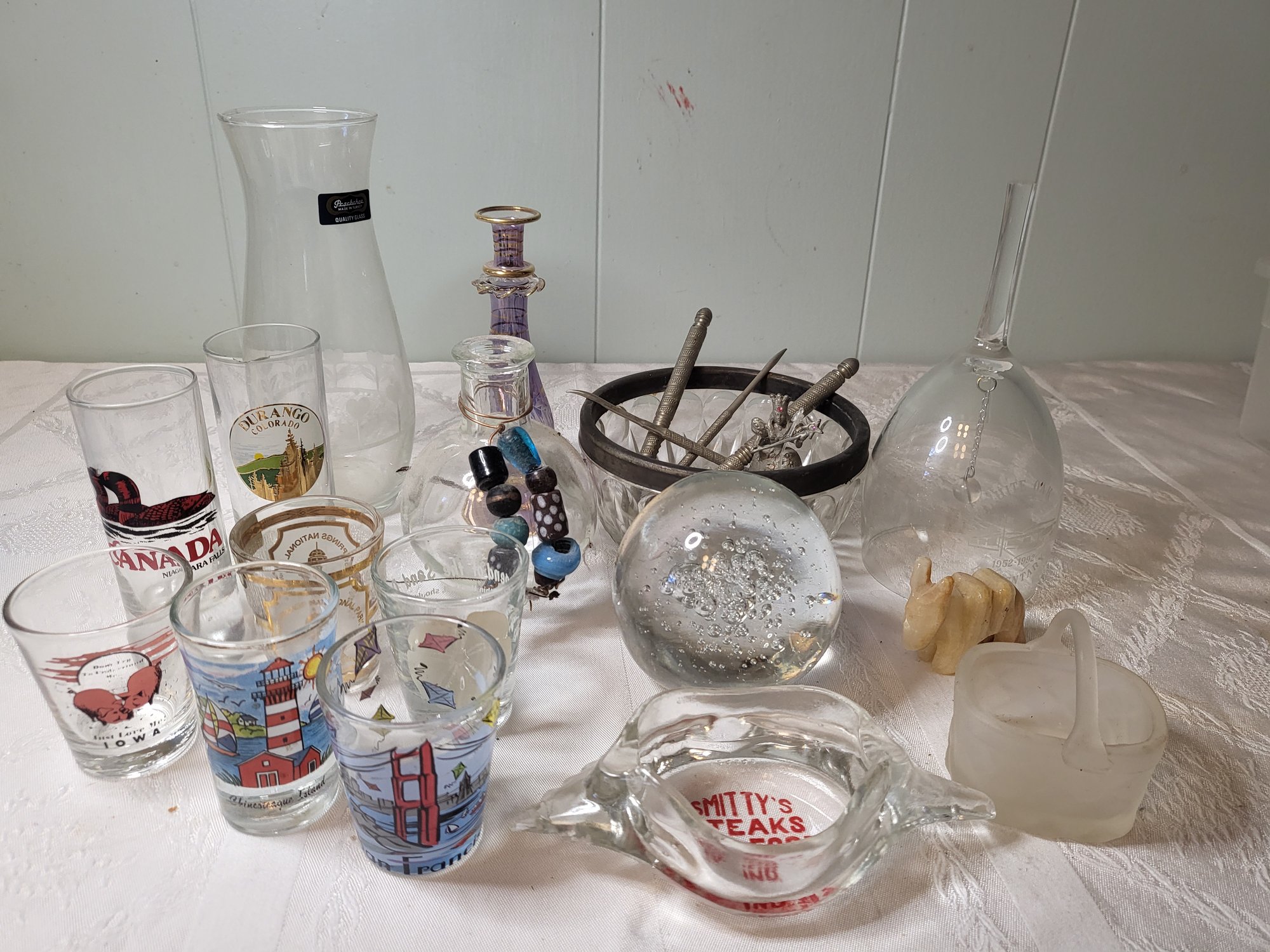 Glass Doodads #7439 | Auctionninja.com