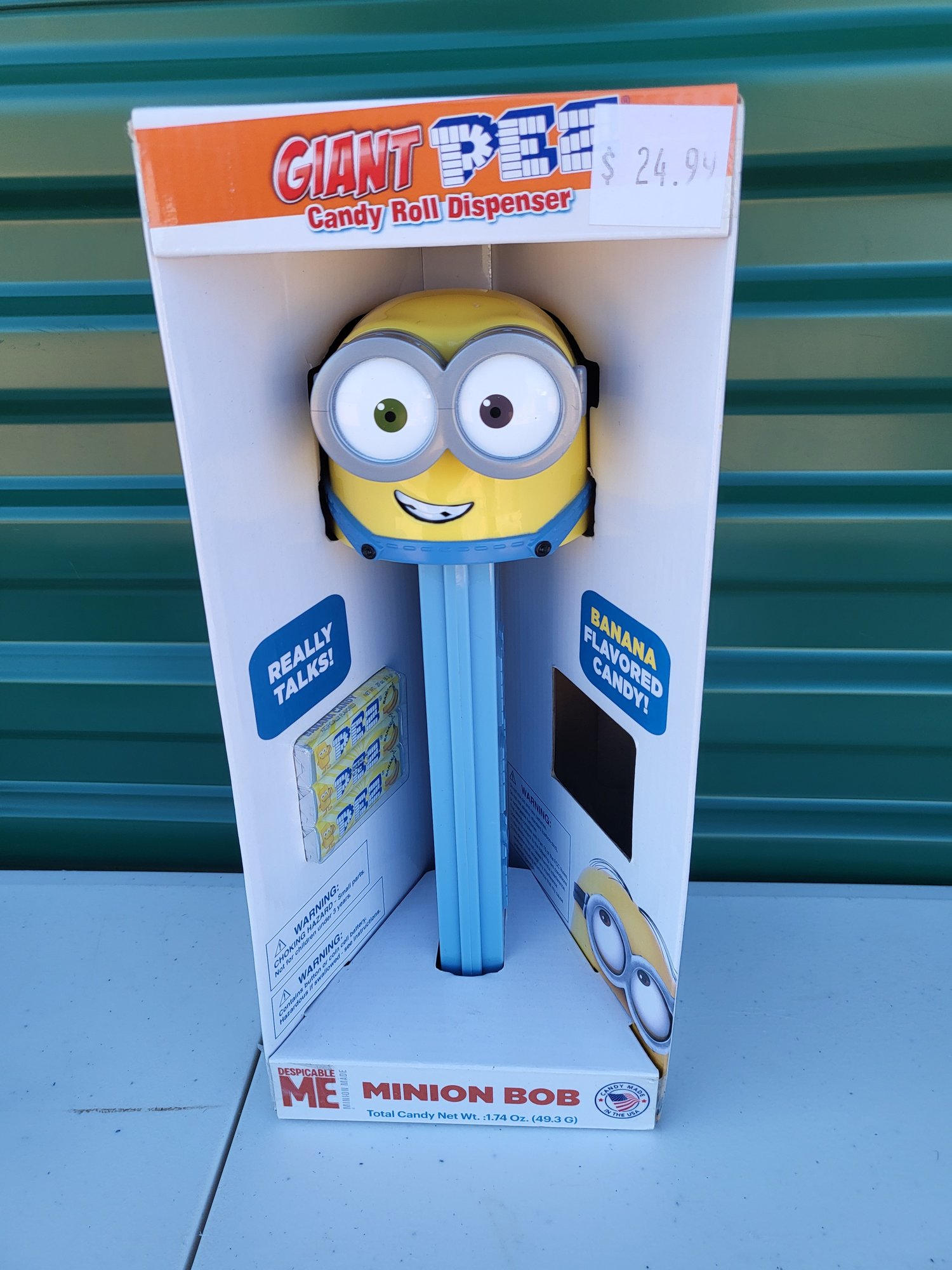 Giant Minion Bob Pez #7689 | Auctionninja.com
