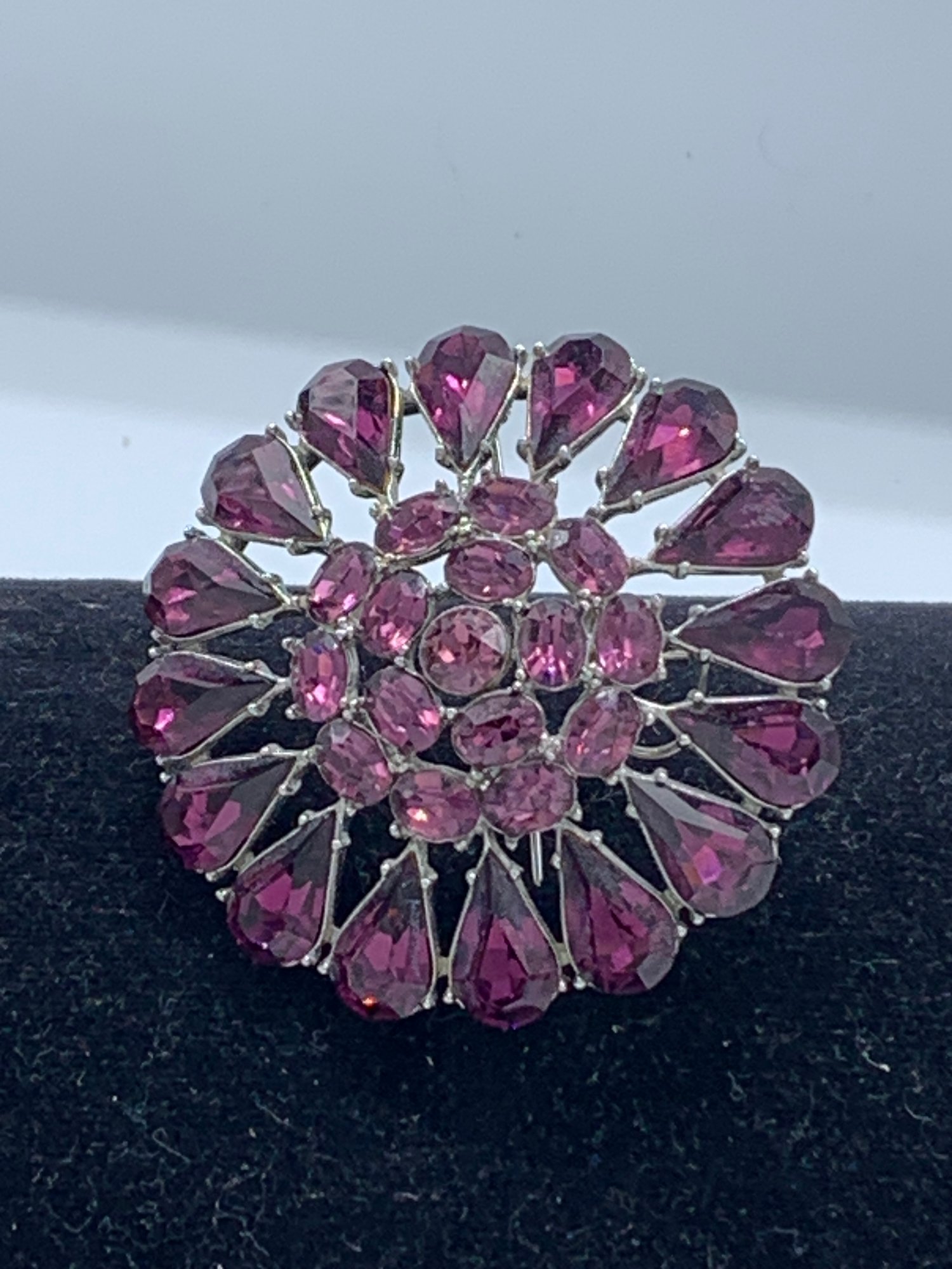 ORA Signed Prong Set #10653 | Auctionninja.com