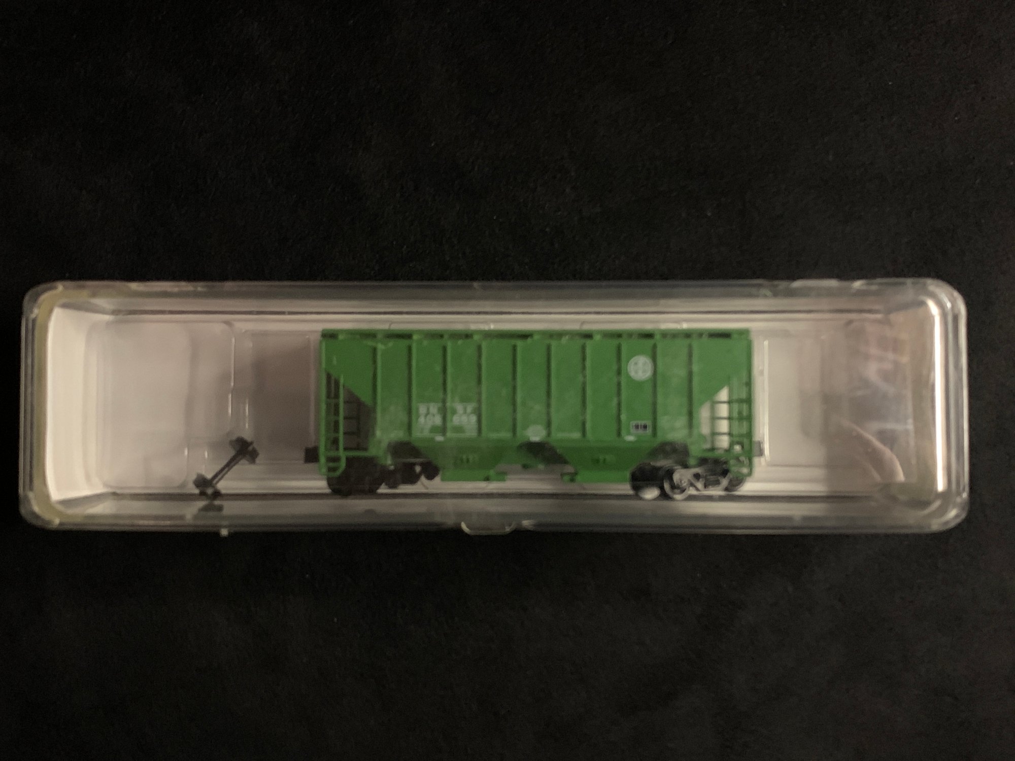 BNSF Green Model Train Car #6263 | Auctionninja.com