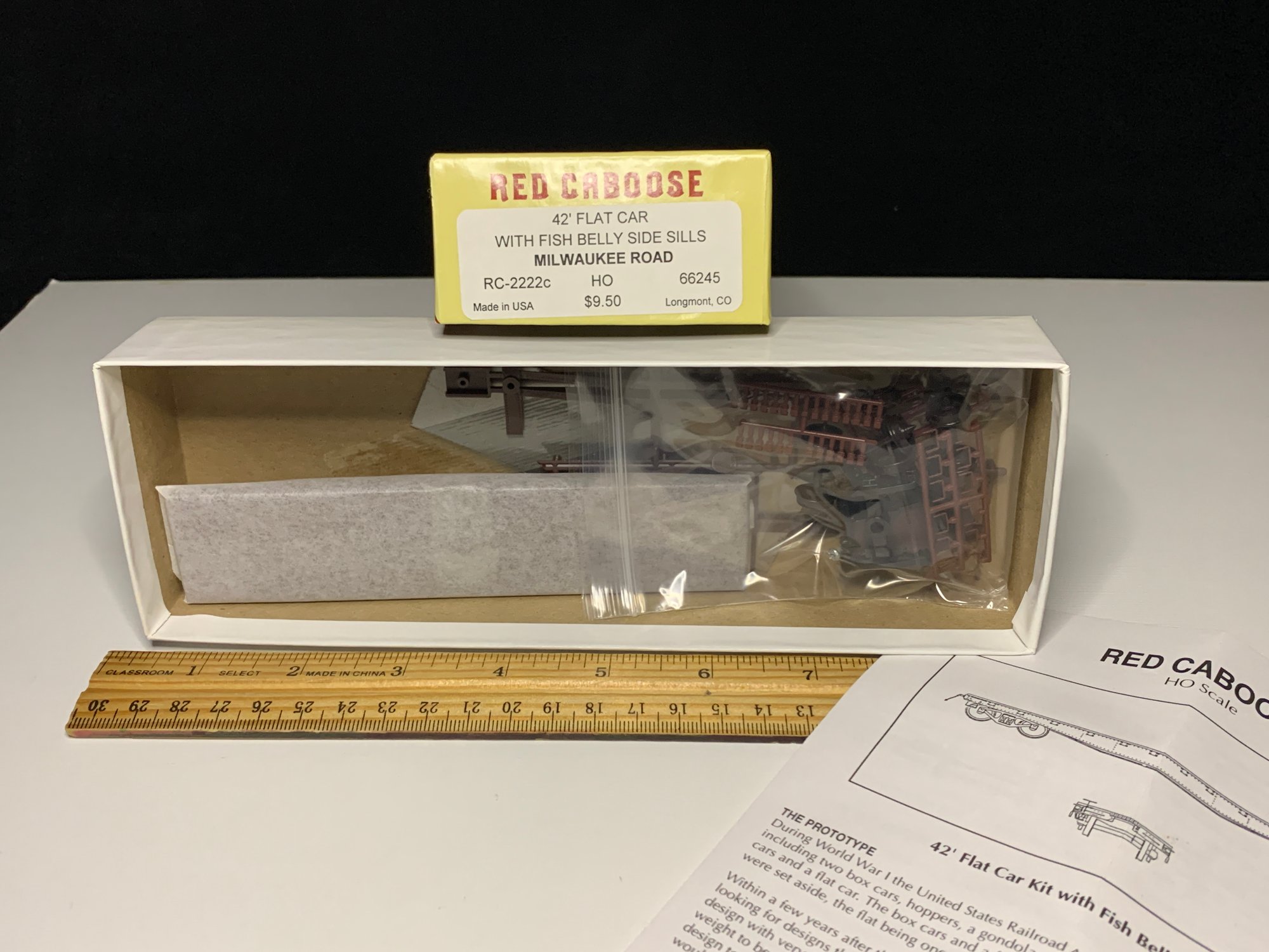 Red Caboose - HO Scale - Milwaukee Road 42' Model Train Flat Car With ...