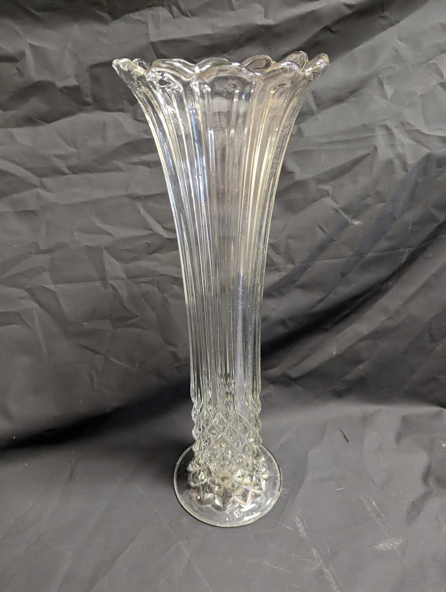 Large Fluted Glass Vase With Diamond Pattern #1488 | Auctionninja.com