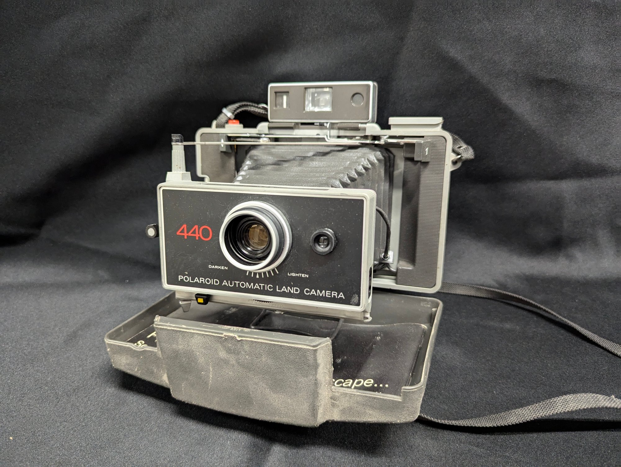 Polaroid 440 Automatic Land Camera - Bellows Seem To Be In Excellent ...