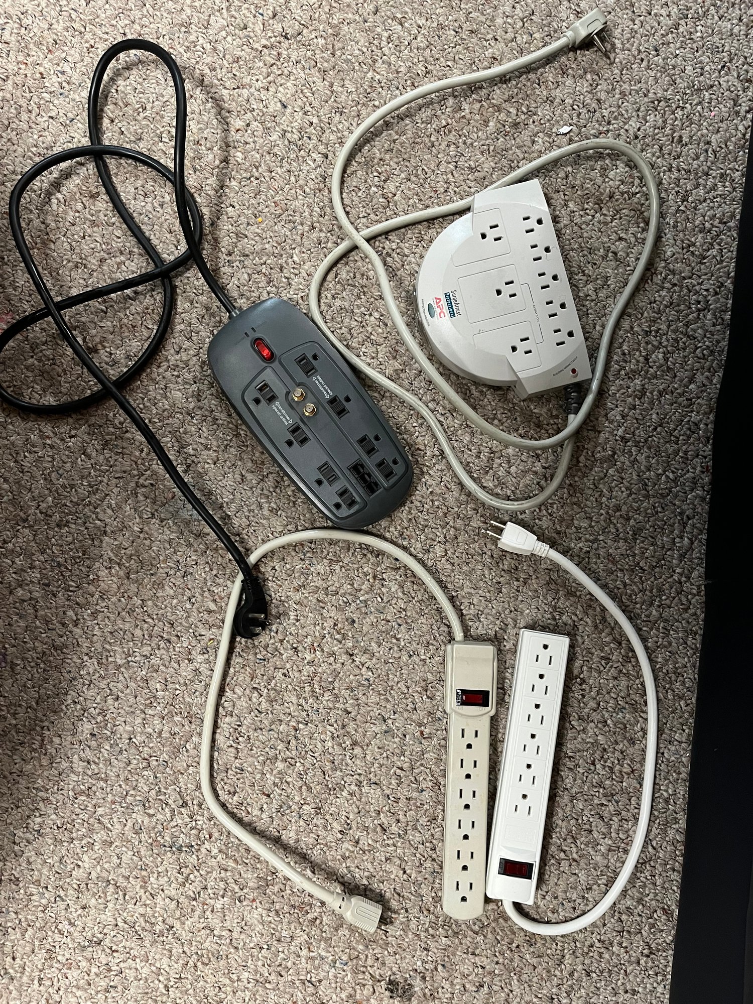 4 Power Cords #84758 | Auctionninja.com