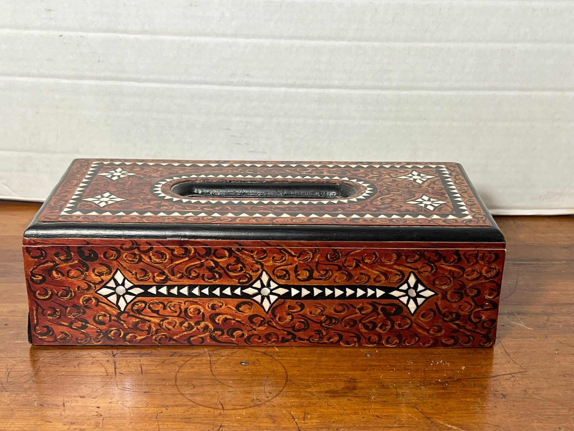 LR/ Wood And Inlaid Mother Of Pearl Tissue Box - Indonesia #29479 ...