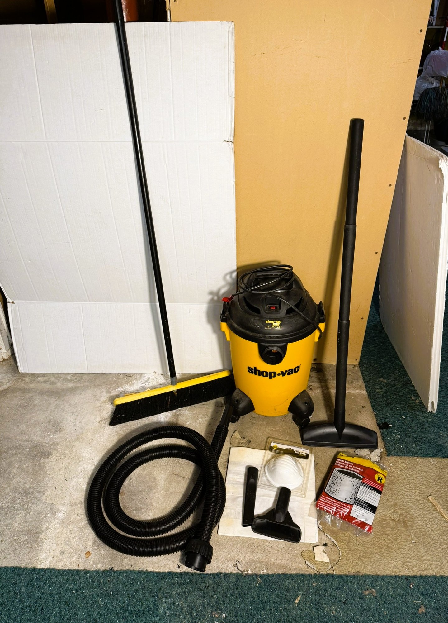 CU/ 2pcs Plus - Shop Vac 6 Gal, 3.0hp With Accessories Shown - Model ...