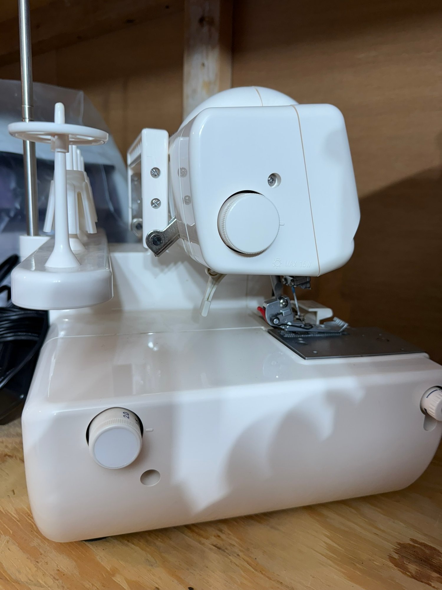 CUF1/ 2pcs - Singer Quantum Lock Sewing Machine Model 14T967DC With ...