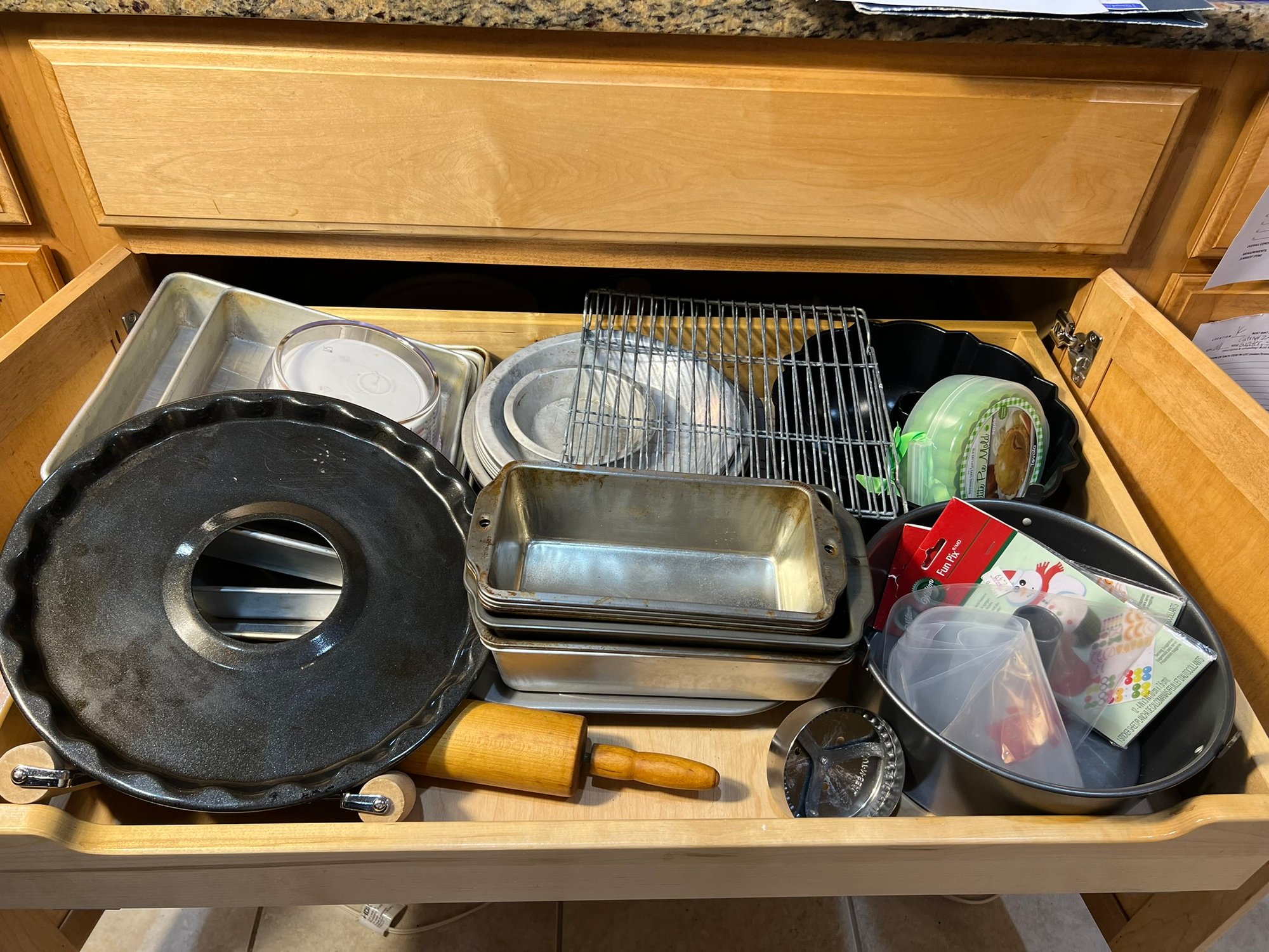 K/ Drawer Of Assorted Bake Pans - Bundt, Angel Food, Loaf Etc. #25798 ...